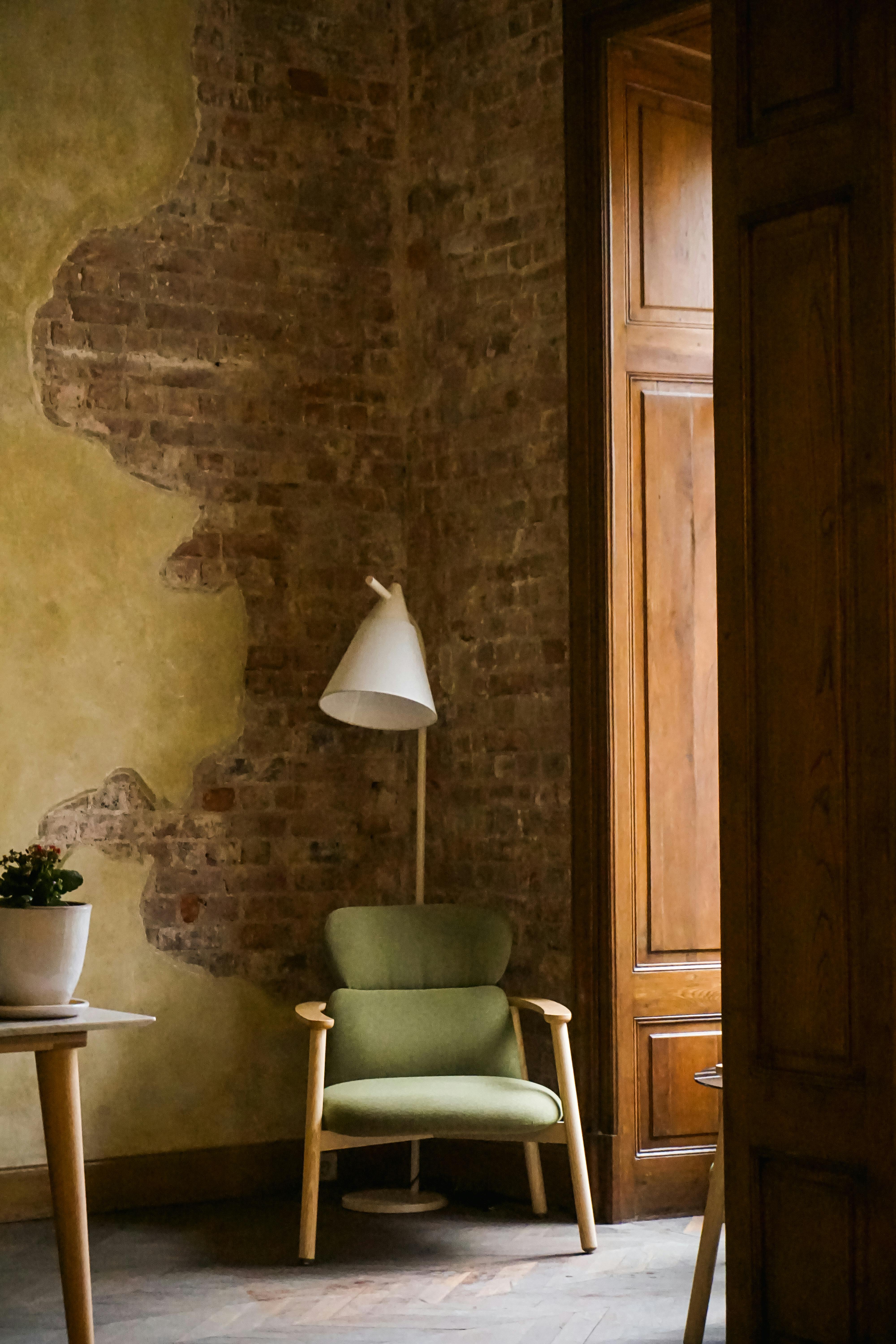 Old Apartment Interior Design · Free Stock Photo