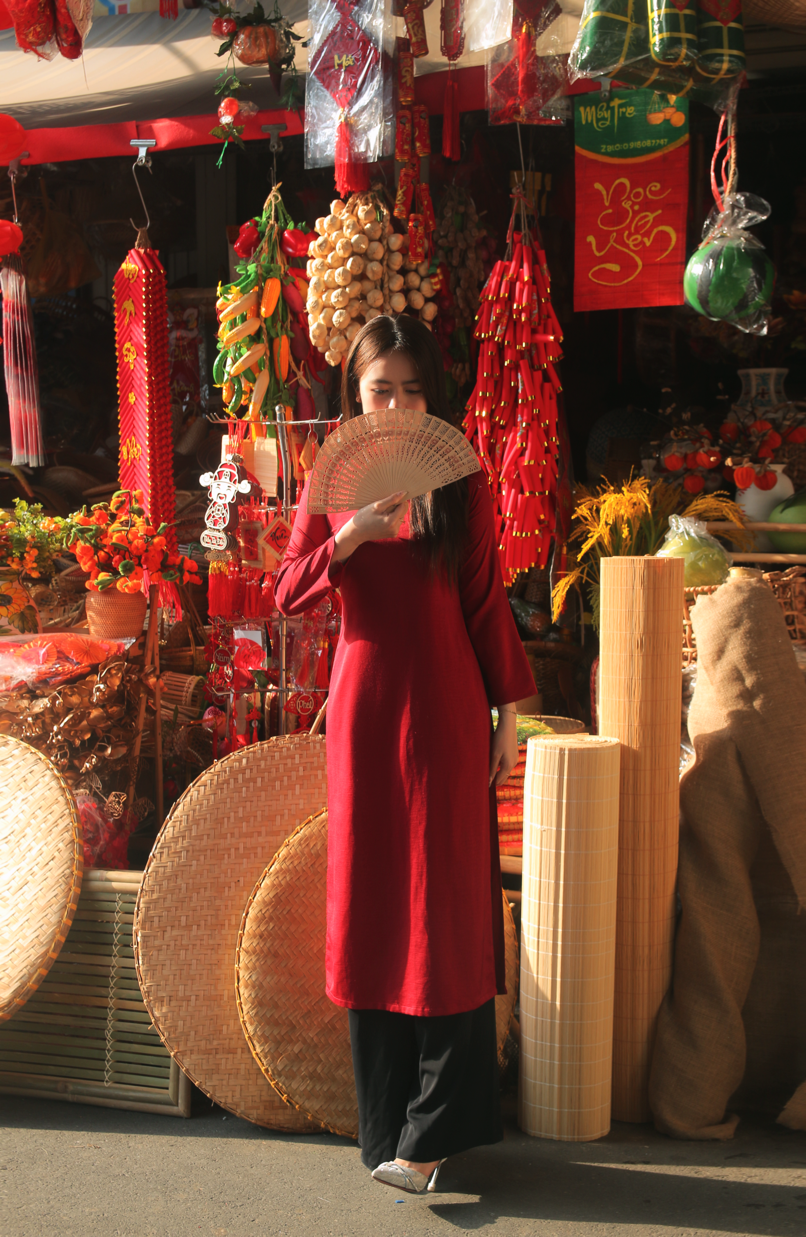 Woman in Traditional Clothing at Bazaar · Free Stock Photo
