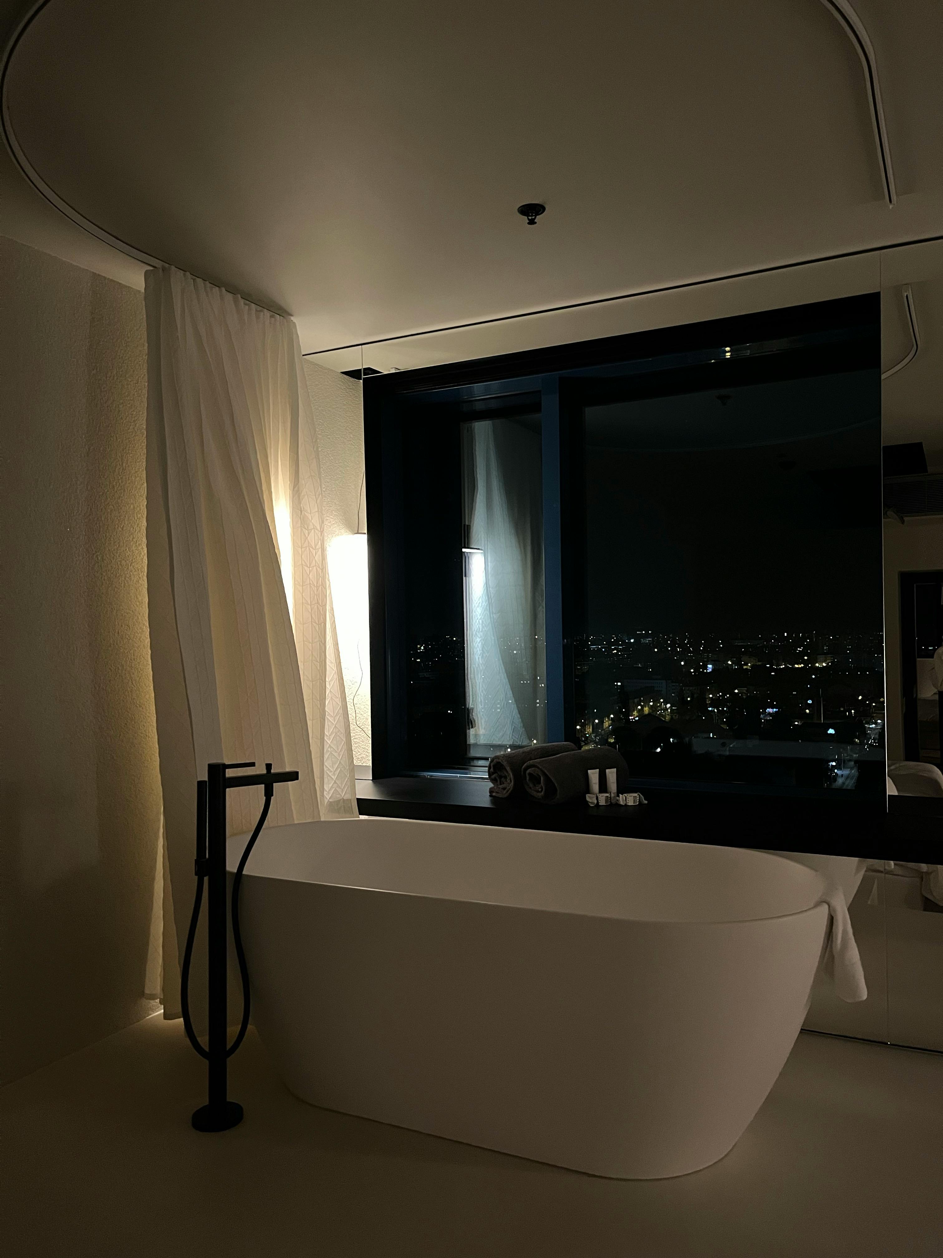 Hotel Window View At Night Photos, Download The BEST Free Hotel Window ...