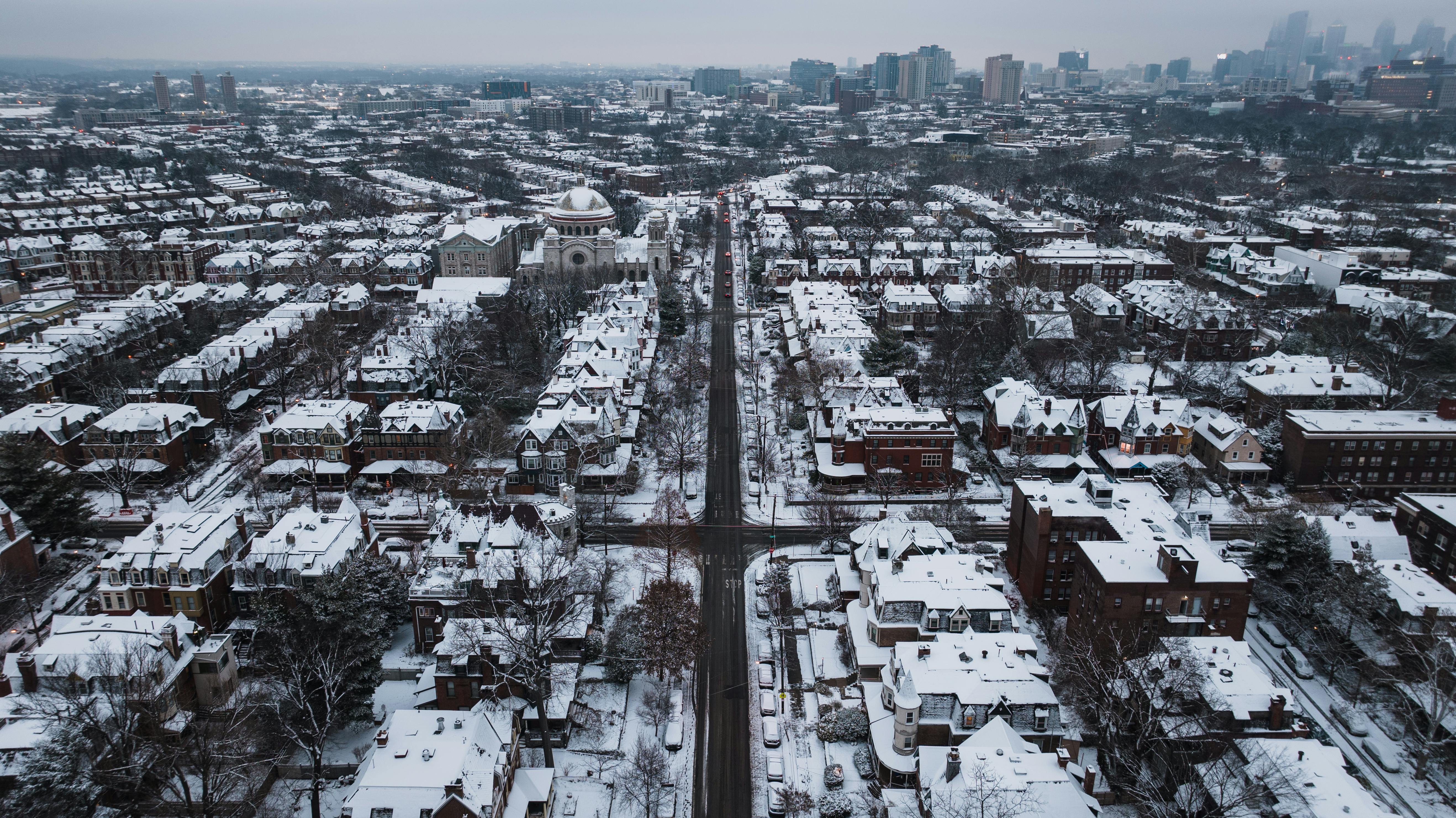 Snow in City in Winter · Free Stock Photo