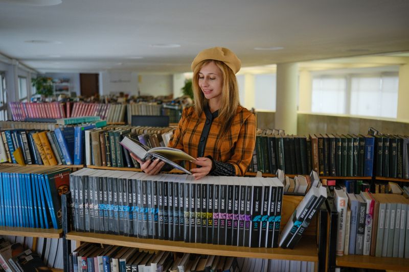 Moody Library Photos, Download The BEST Free Moody Library Stock Photos ...