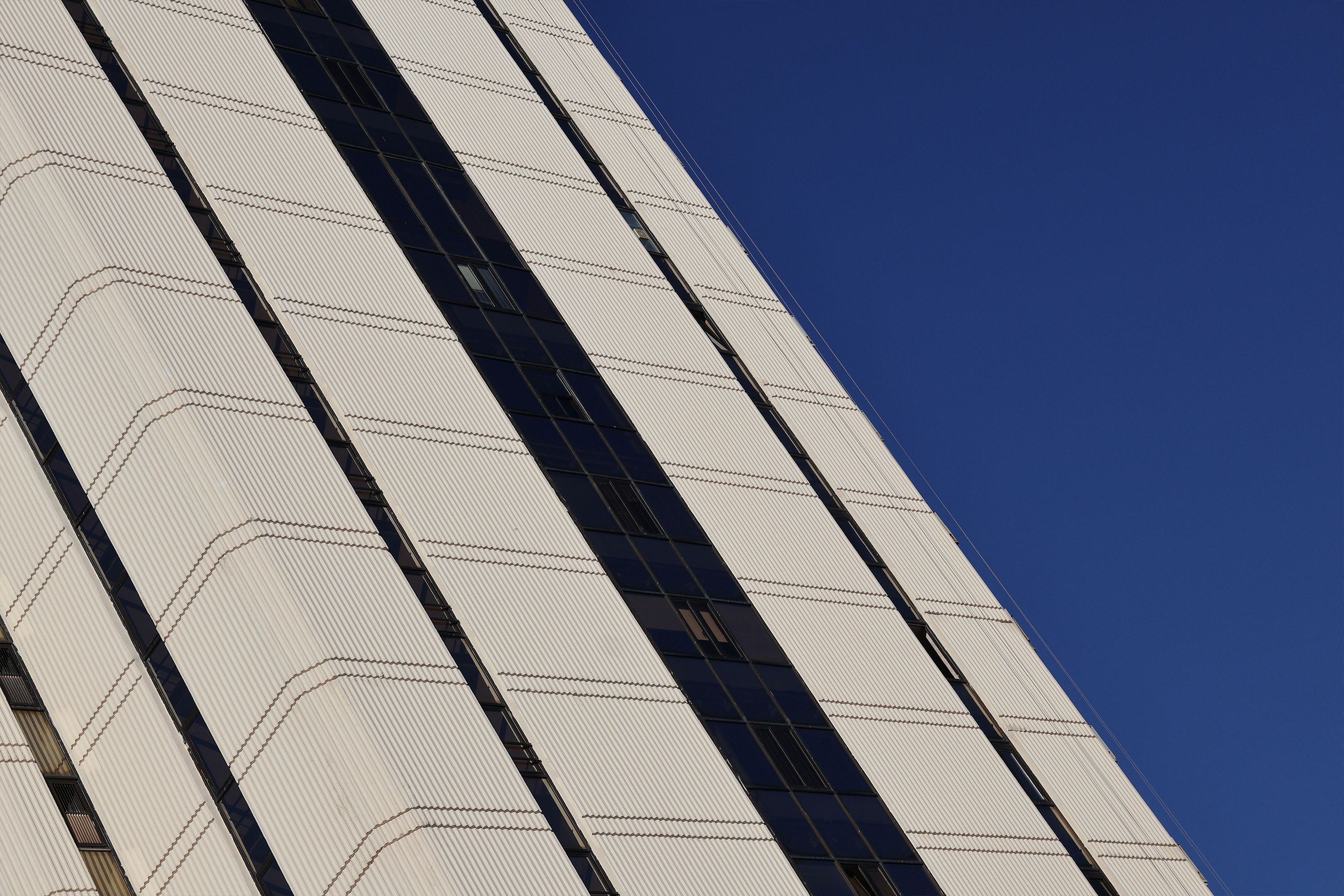 Modern Building Exterior · Free Stock Photo