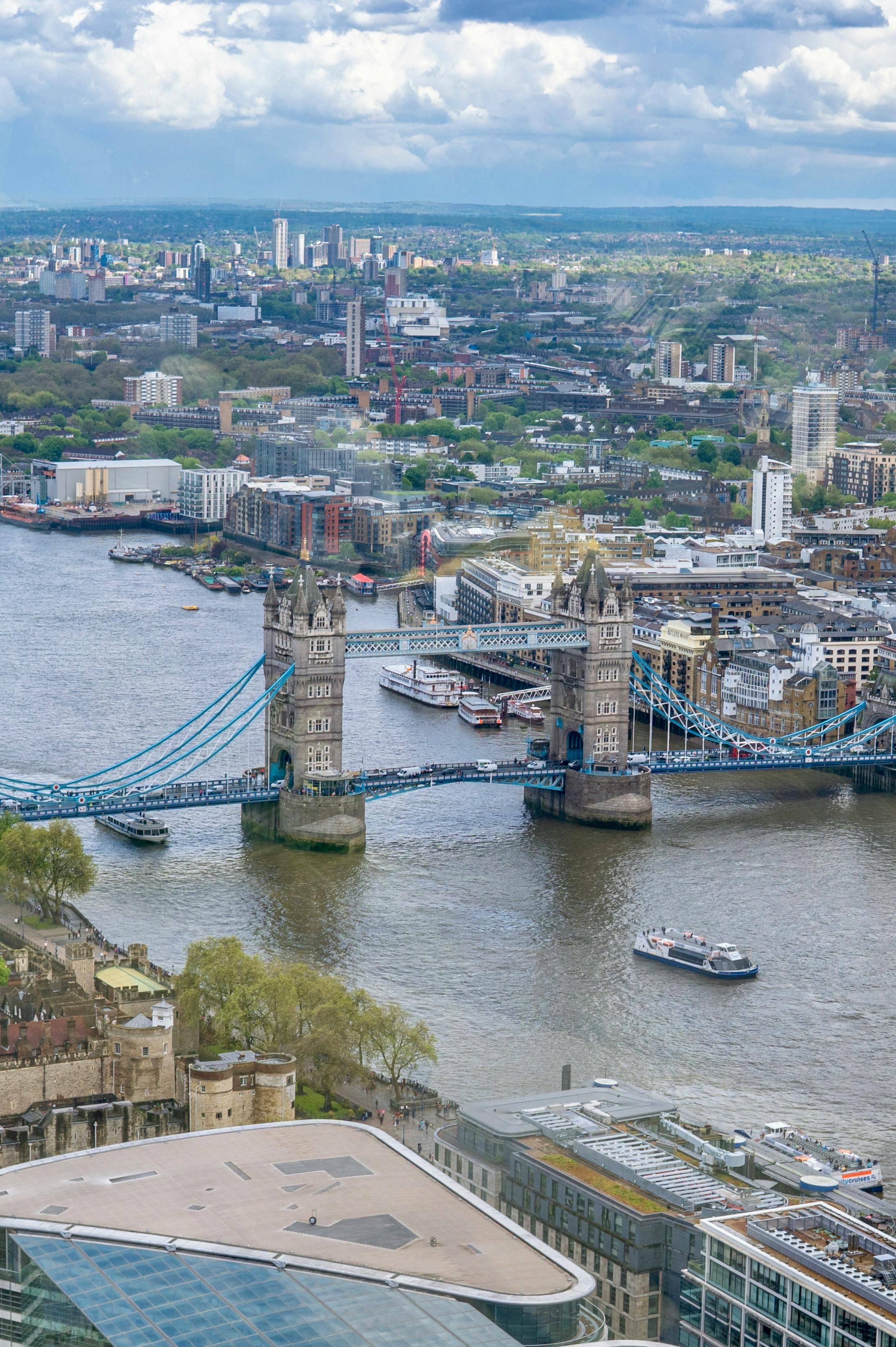 Thames and Tower Bridge · Free Stock Photo