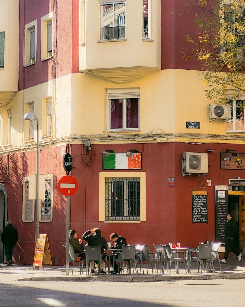 Street Cafes Photos, Download The BEST Free Street Cafes Stock Photos ...