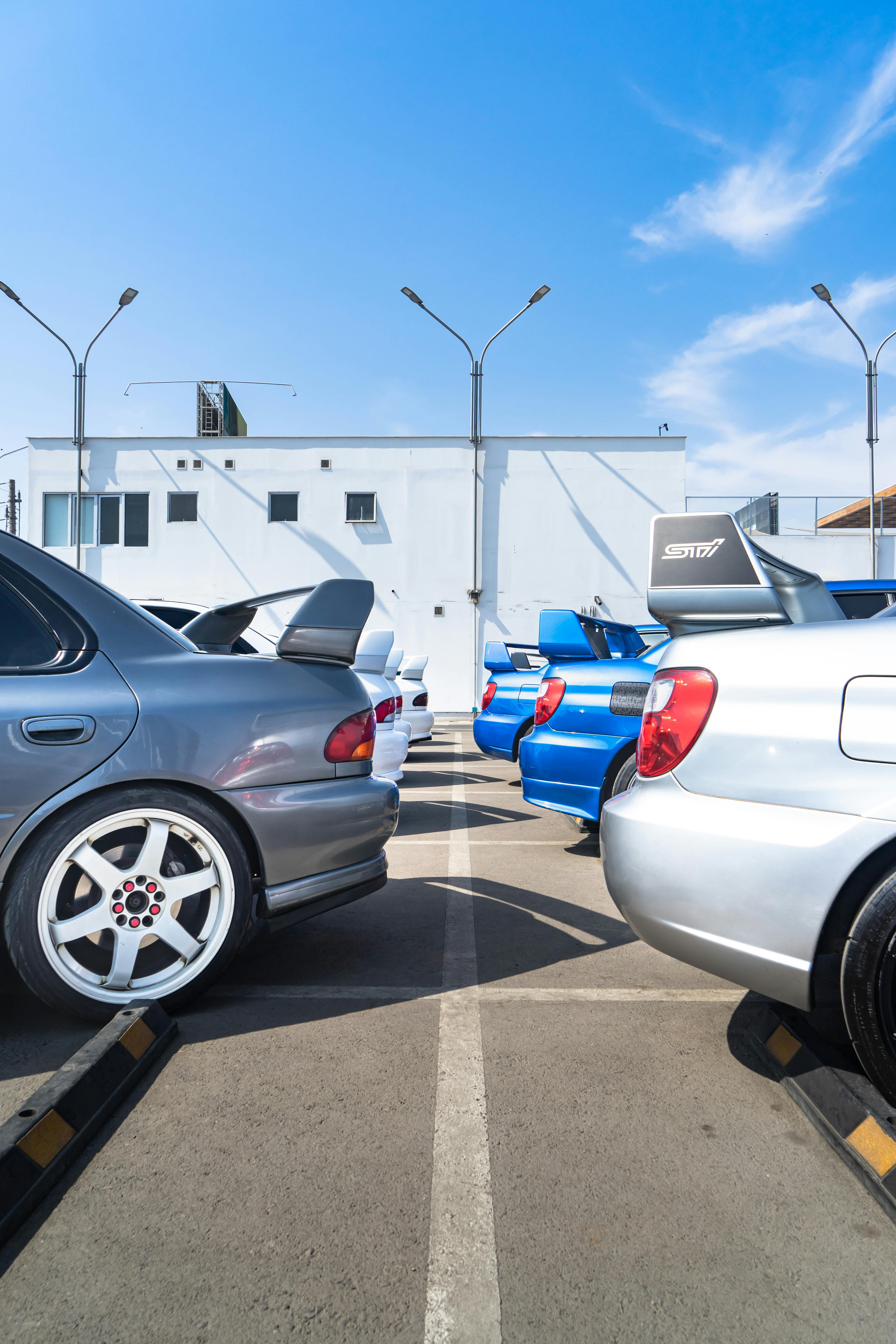 Rears of the First and Second Generation Subarus Impreza · Free Stock Photo