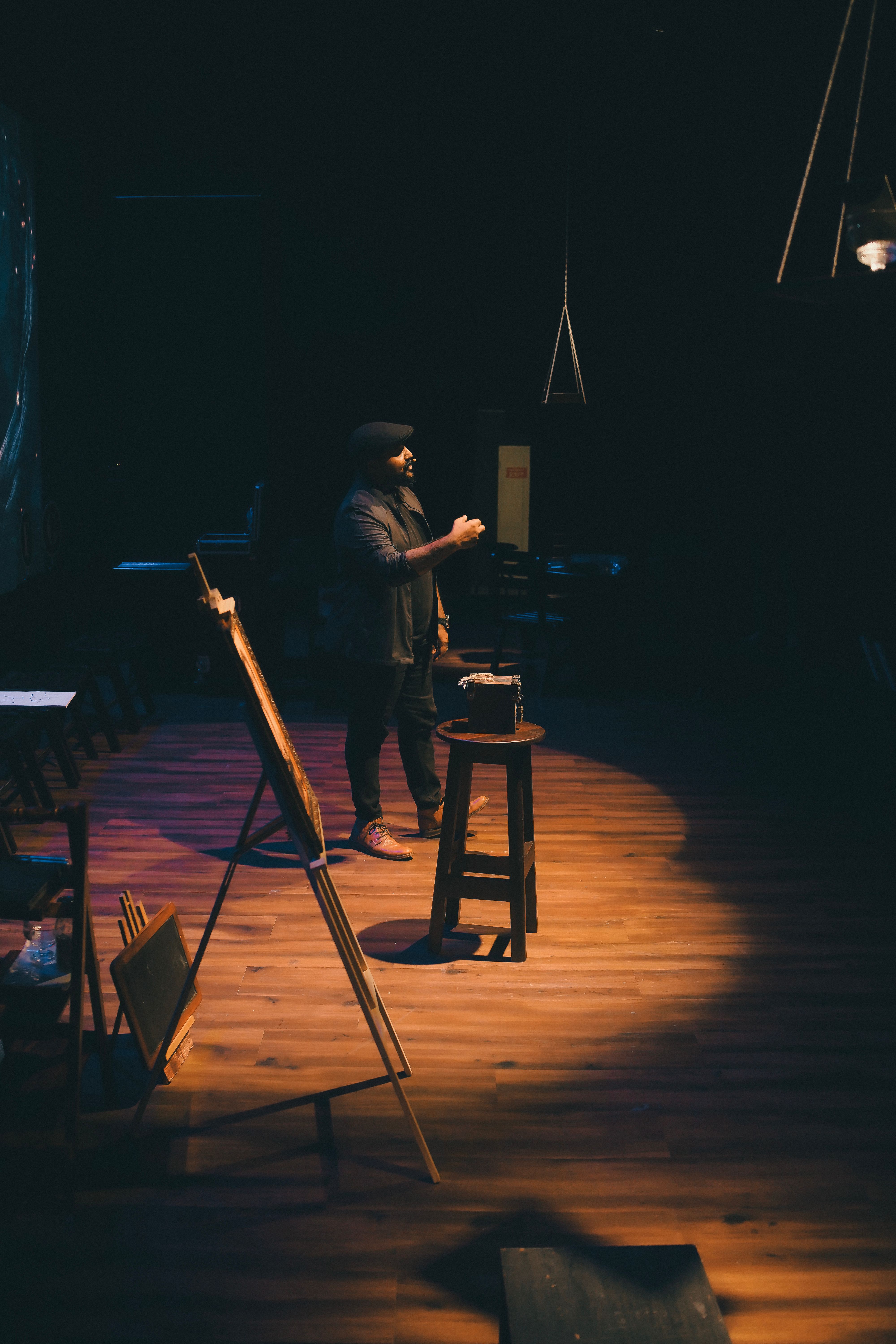 Artist on Stage · Free Stock Photo