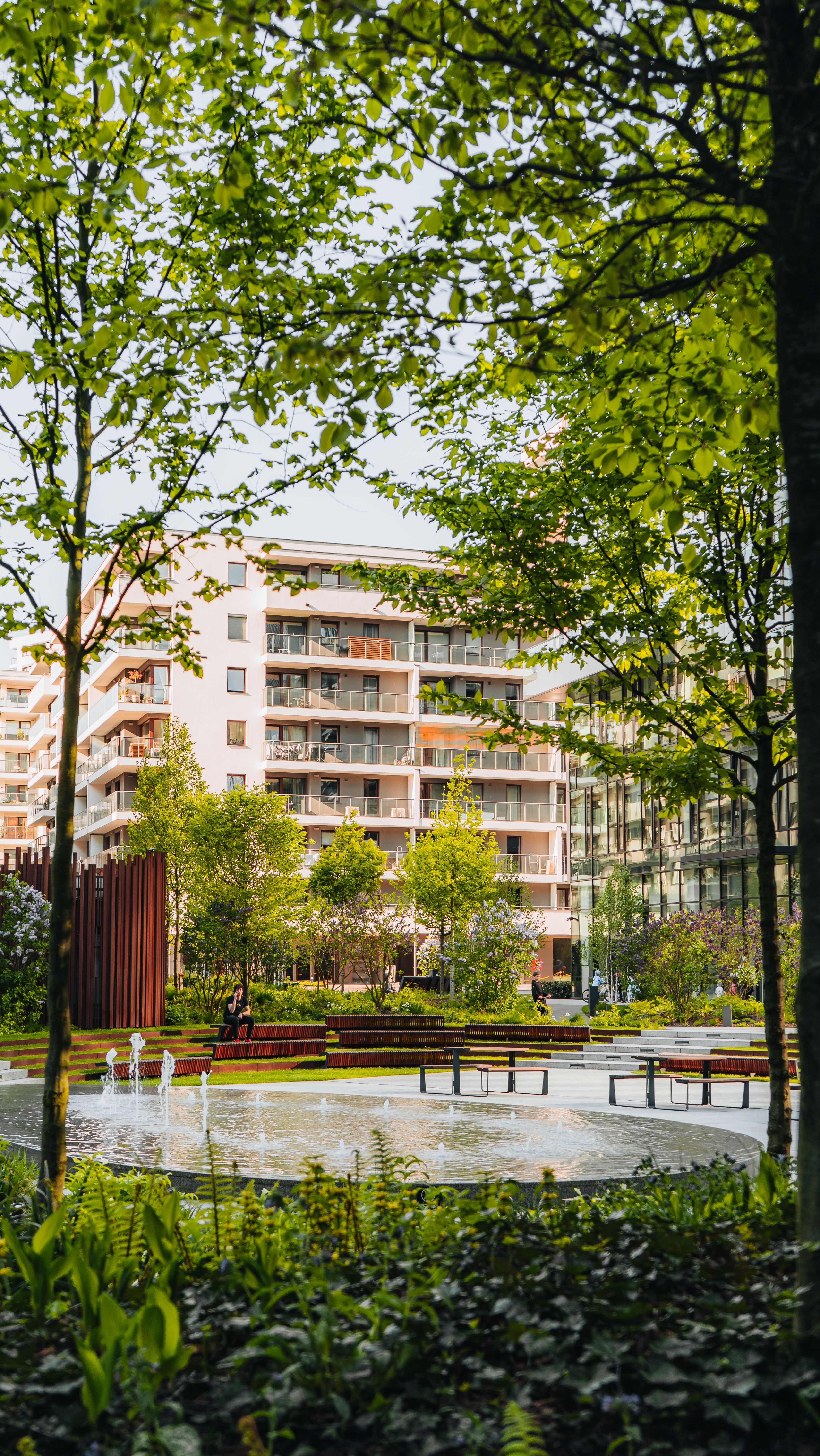 Fountain in Housing Estate Park · Free Stock Photo