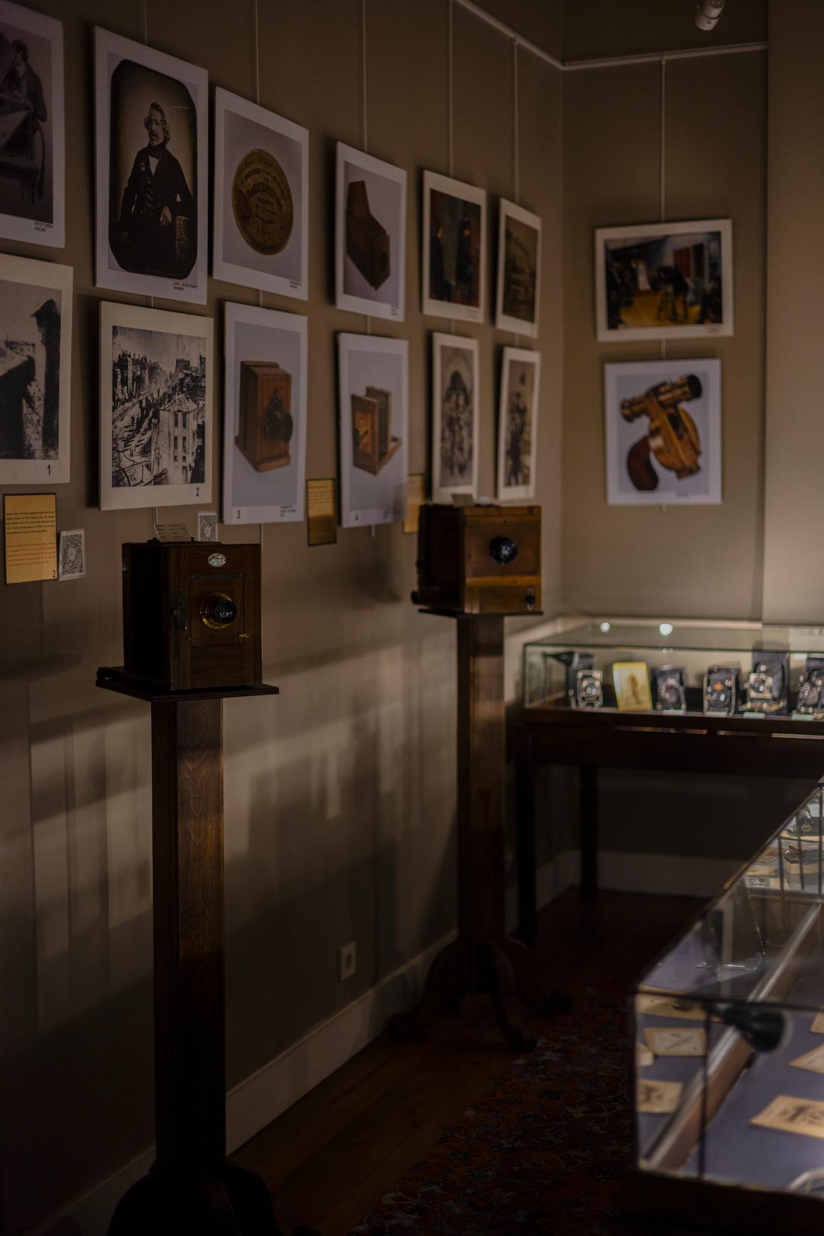 Museum Conservator Photos, Download The BEST Free Museum Conservator ...