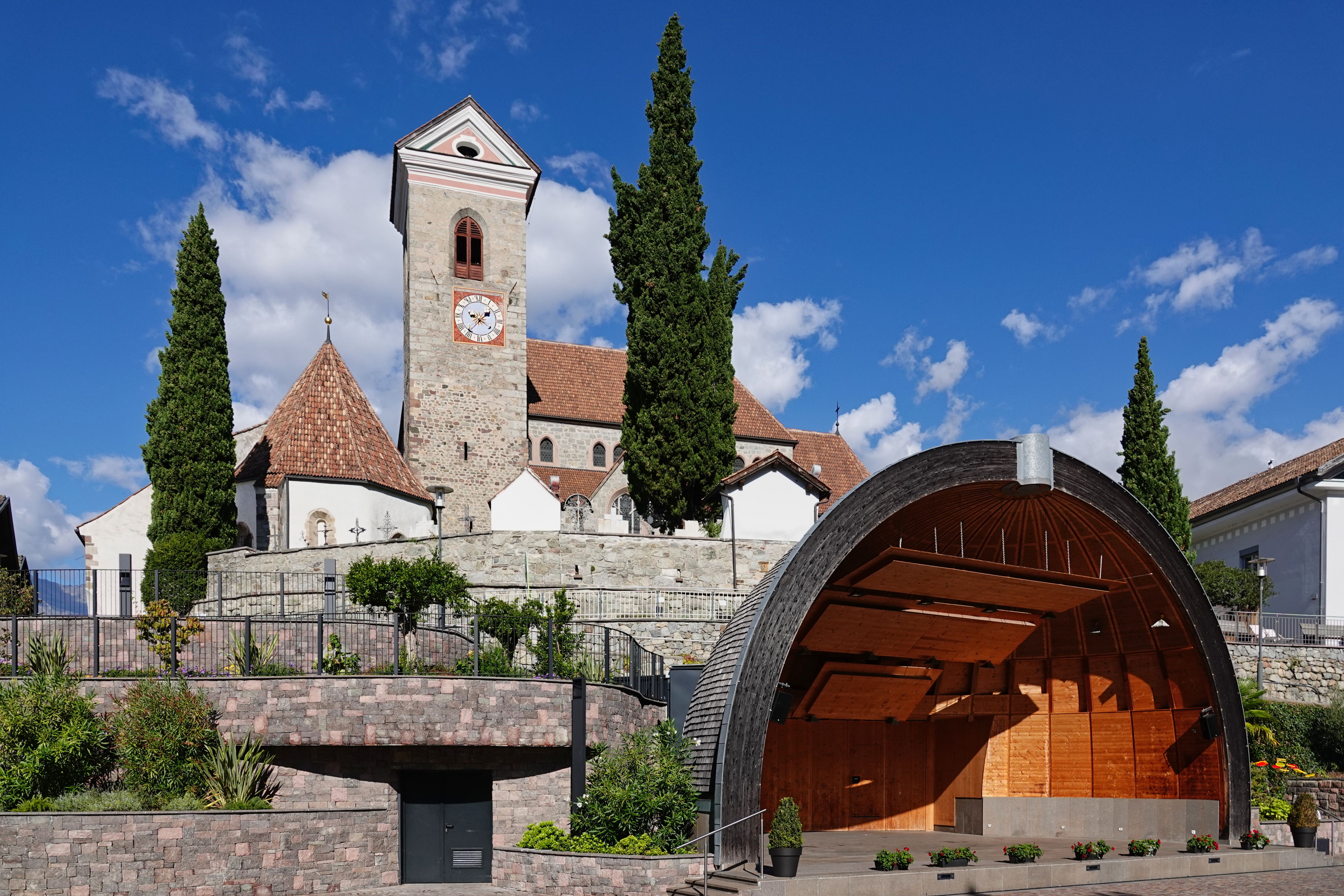 Exterior of a Church · Free Stock Photo