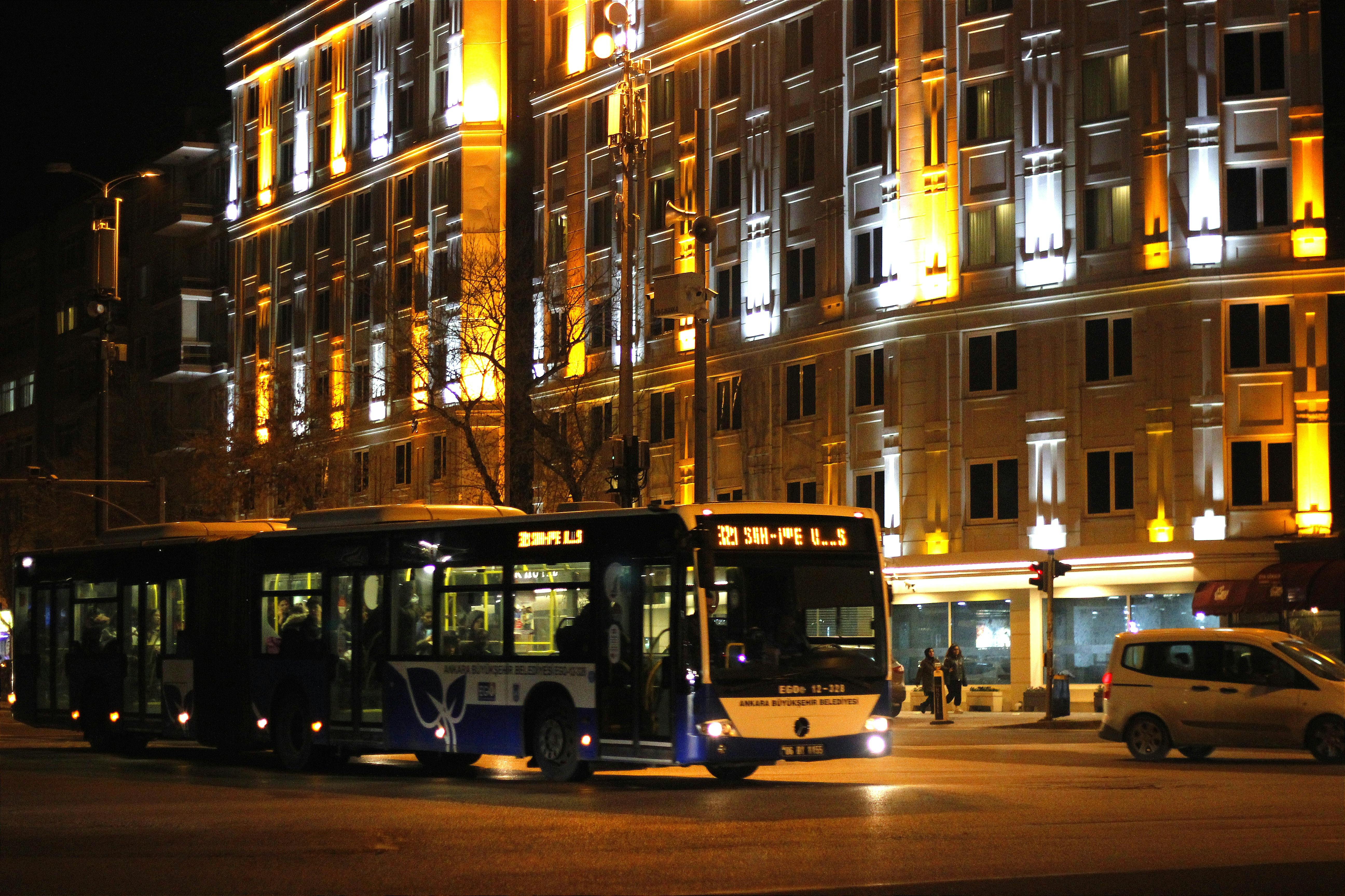 Bus in City at Night · Free Stock Photo