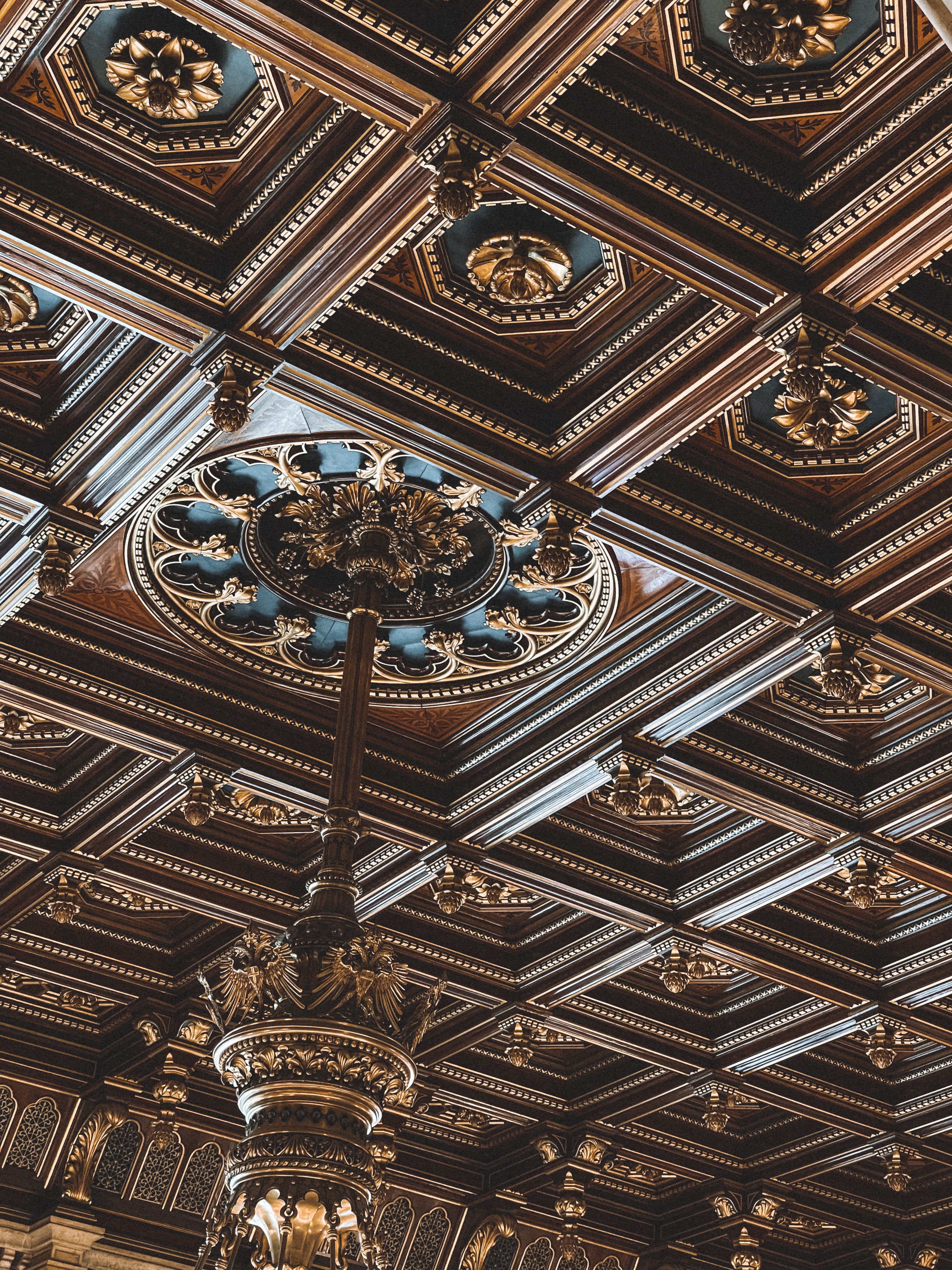 Ornamented Ceiling in Palace · Free Stock Photo