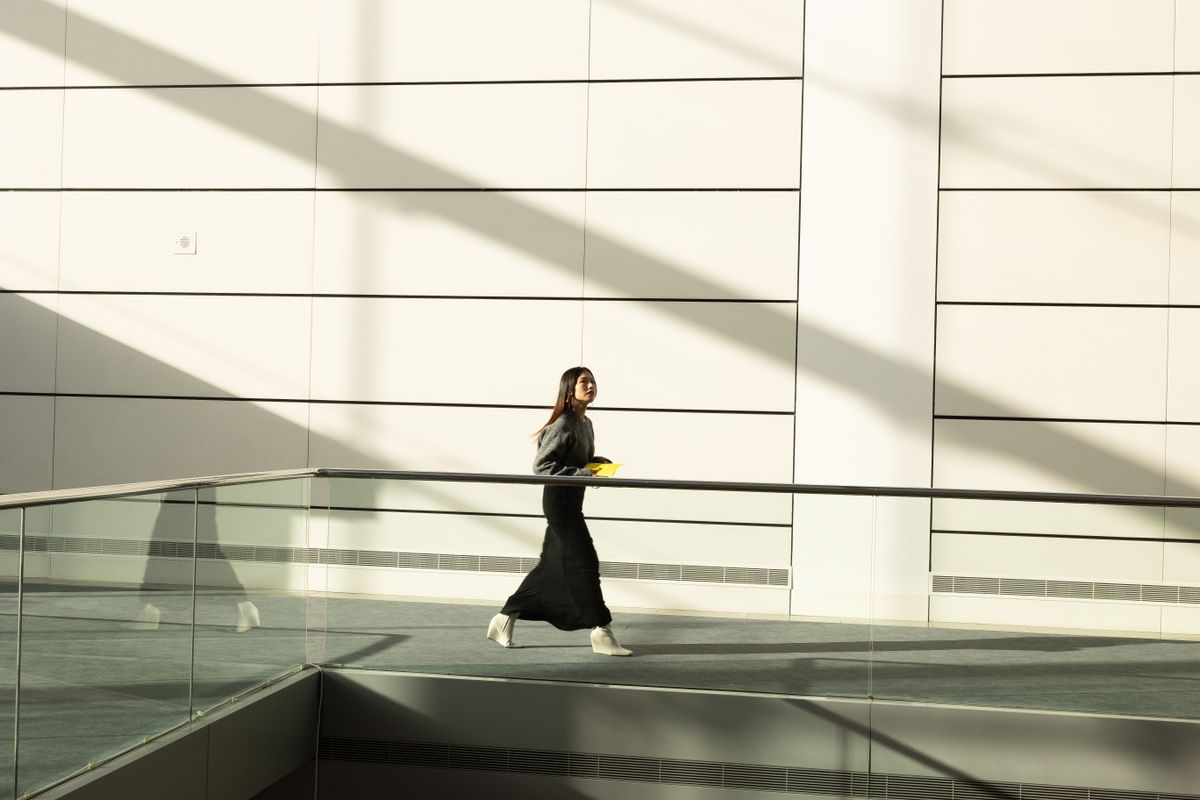Aesthetic Walking Photos, Download The BEST Free Aesthetic Walking ...
