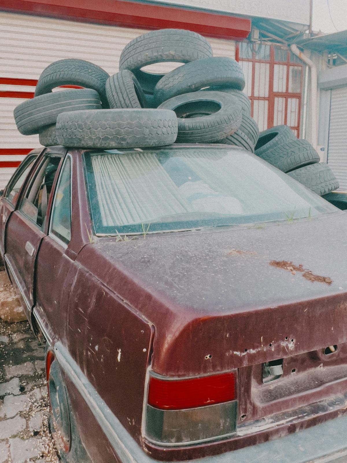 Leaking Roof Photos, Download The BEST Free Leaking Roof Stock Photos ...