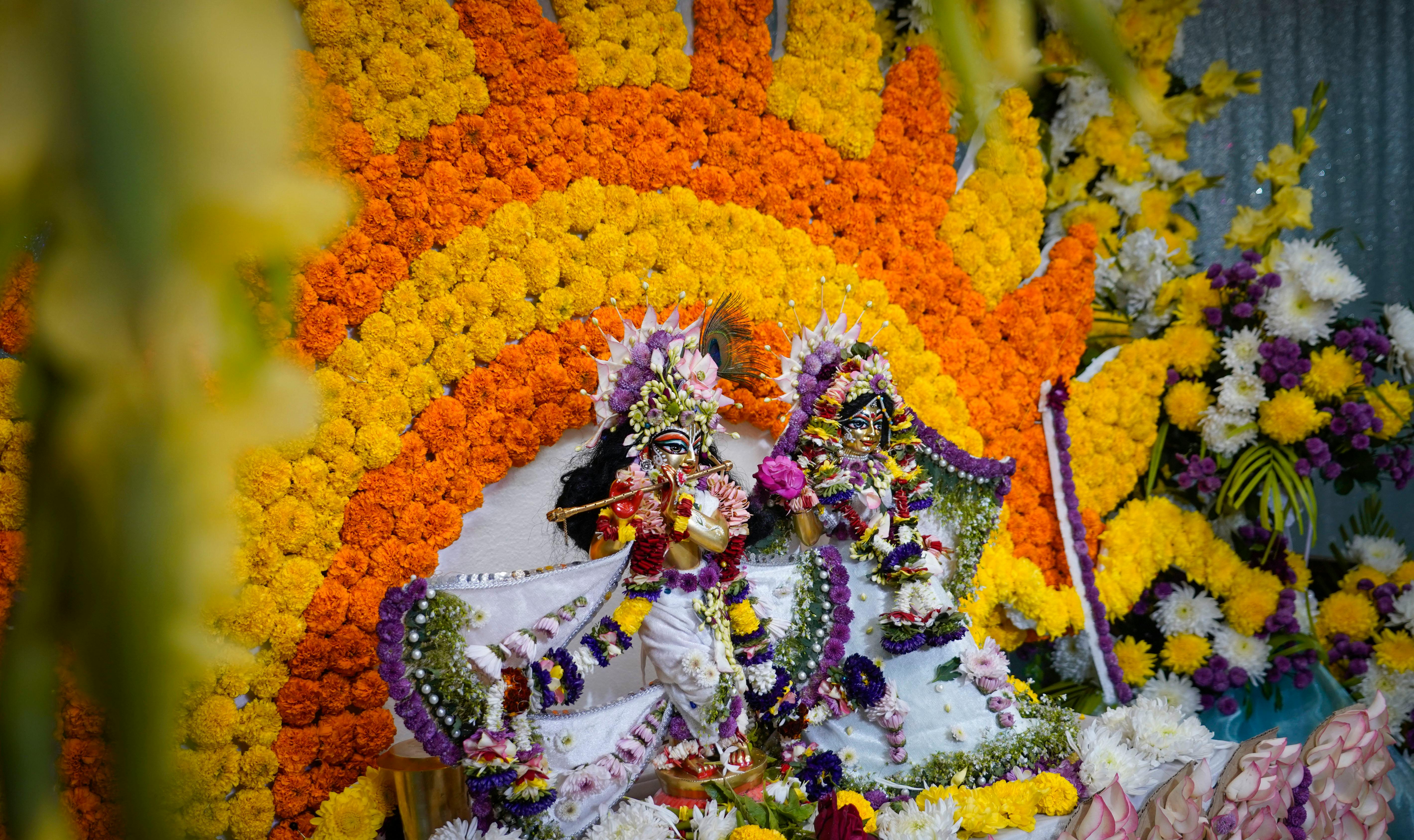 Foto de stock gratuita sobre #interior, adivinar, adorar, adornado ...