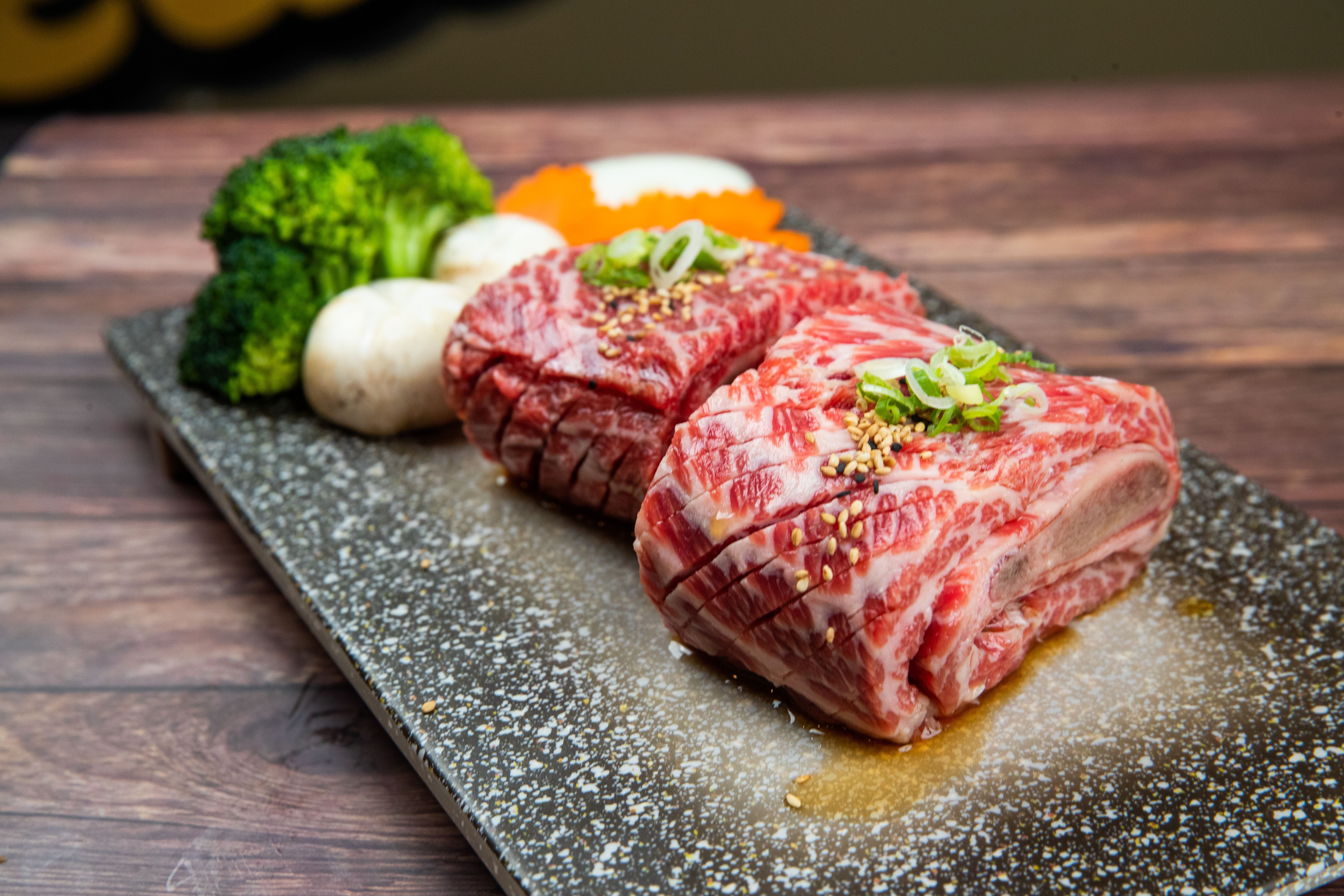 Meat on Tray · Free Stock Photo