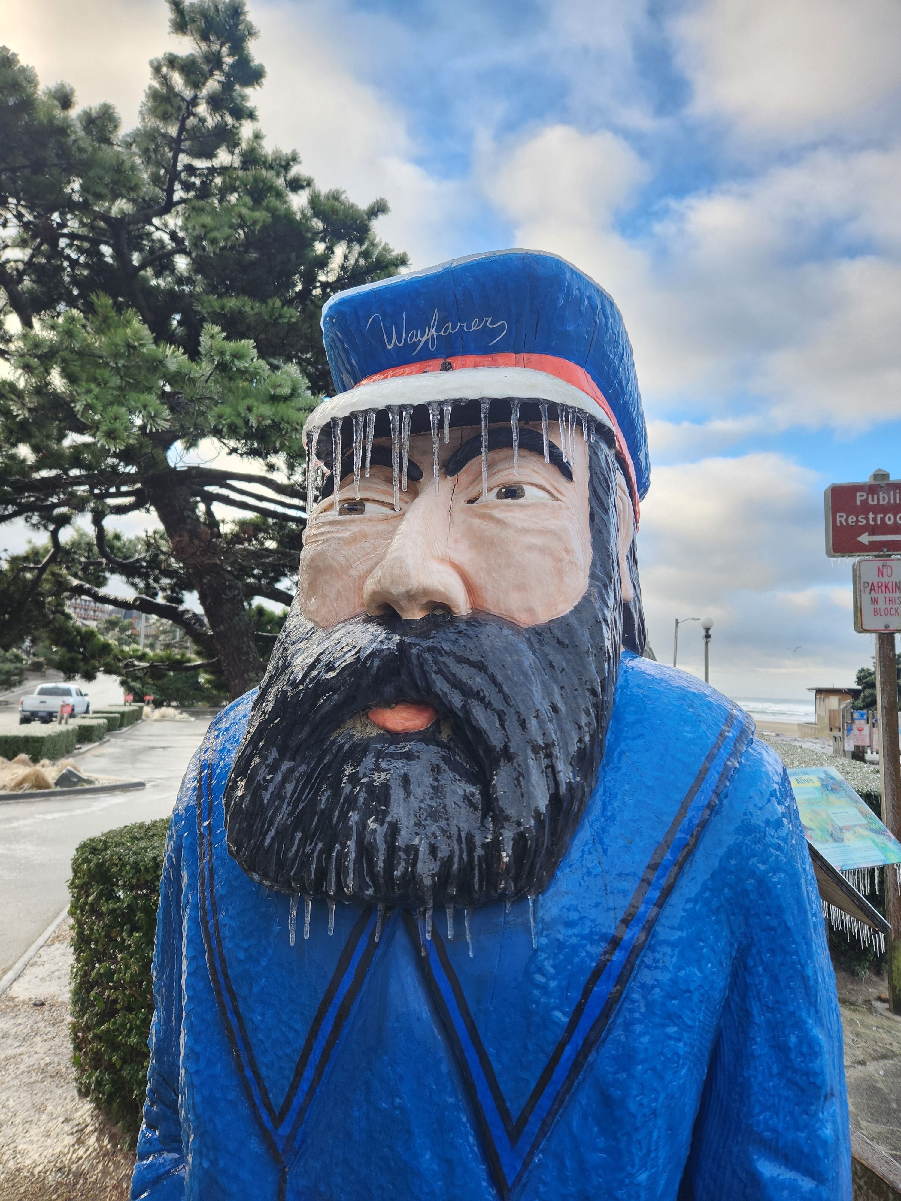 Closeup of a Blue Frozen Figurine of a Captain · Free Stock Photo