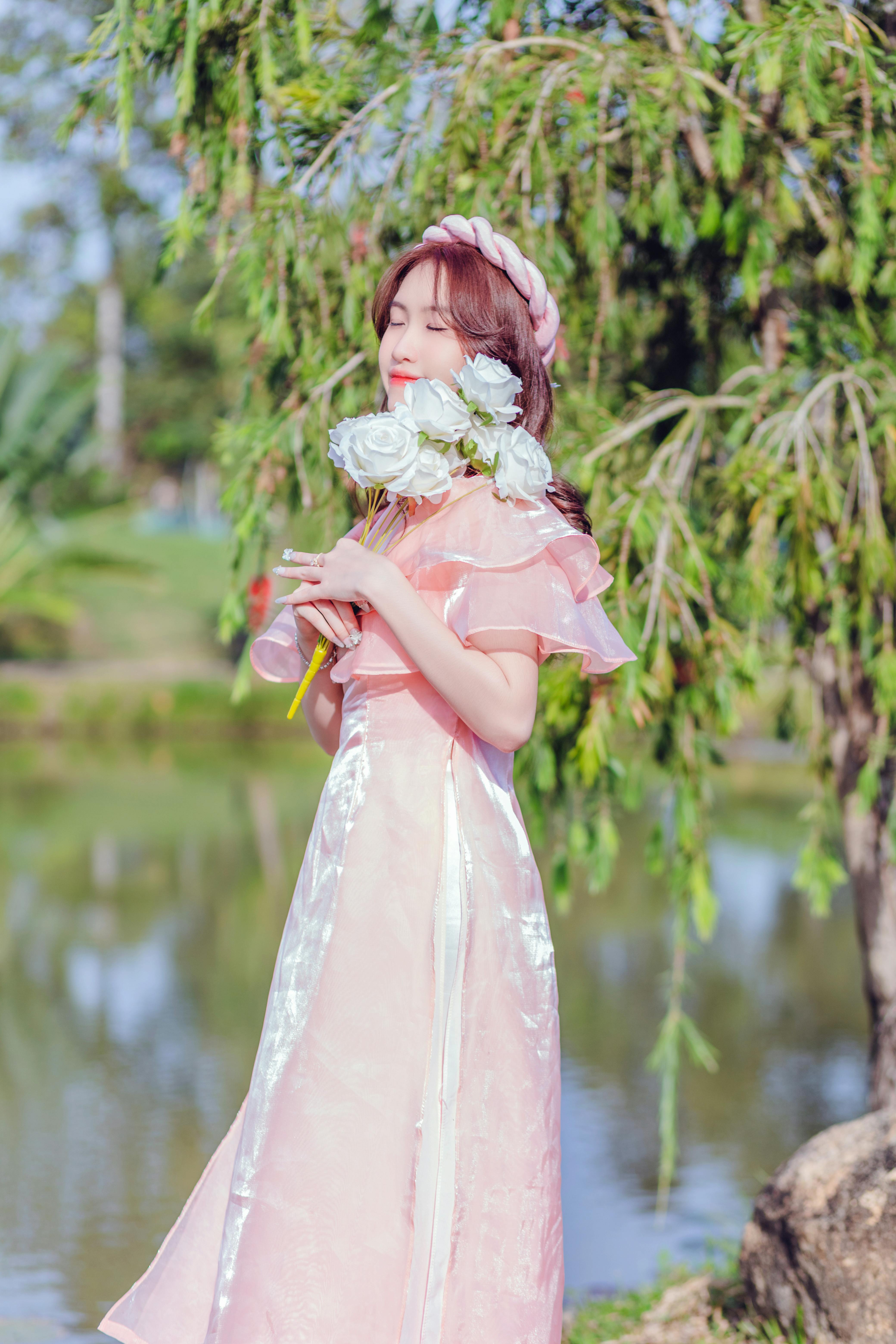 Beautiful Damsel Photos, Download The BEST Free Beautiful Damsel Stock ...