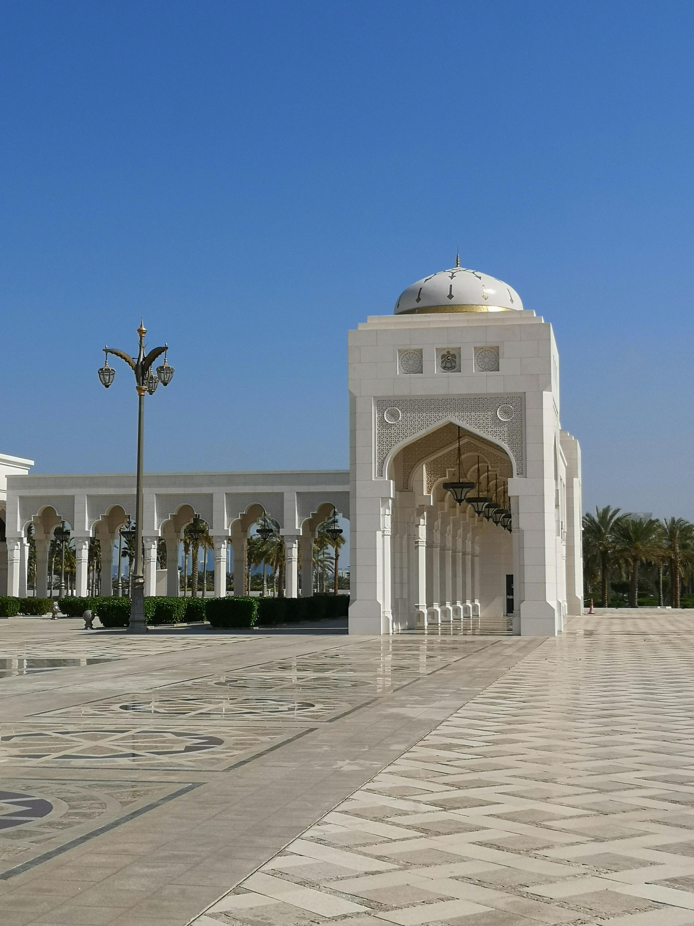 Outdoor Fountain at a Mosque · Free Stock Photo