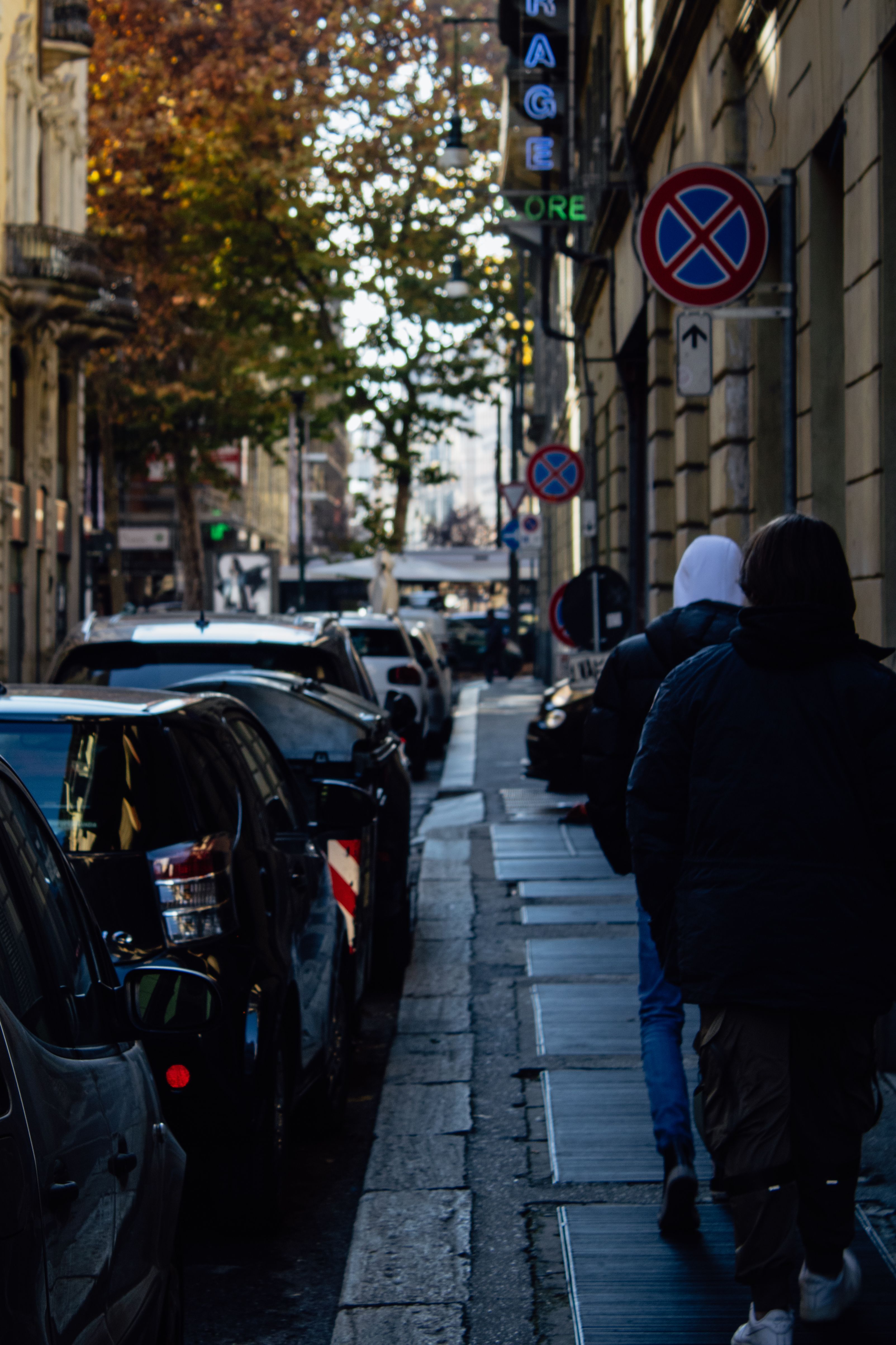 Man Turin Photos, Download The BEST Free Man Turin Stock Photos & HD Images