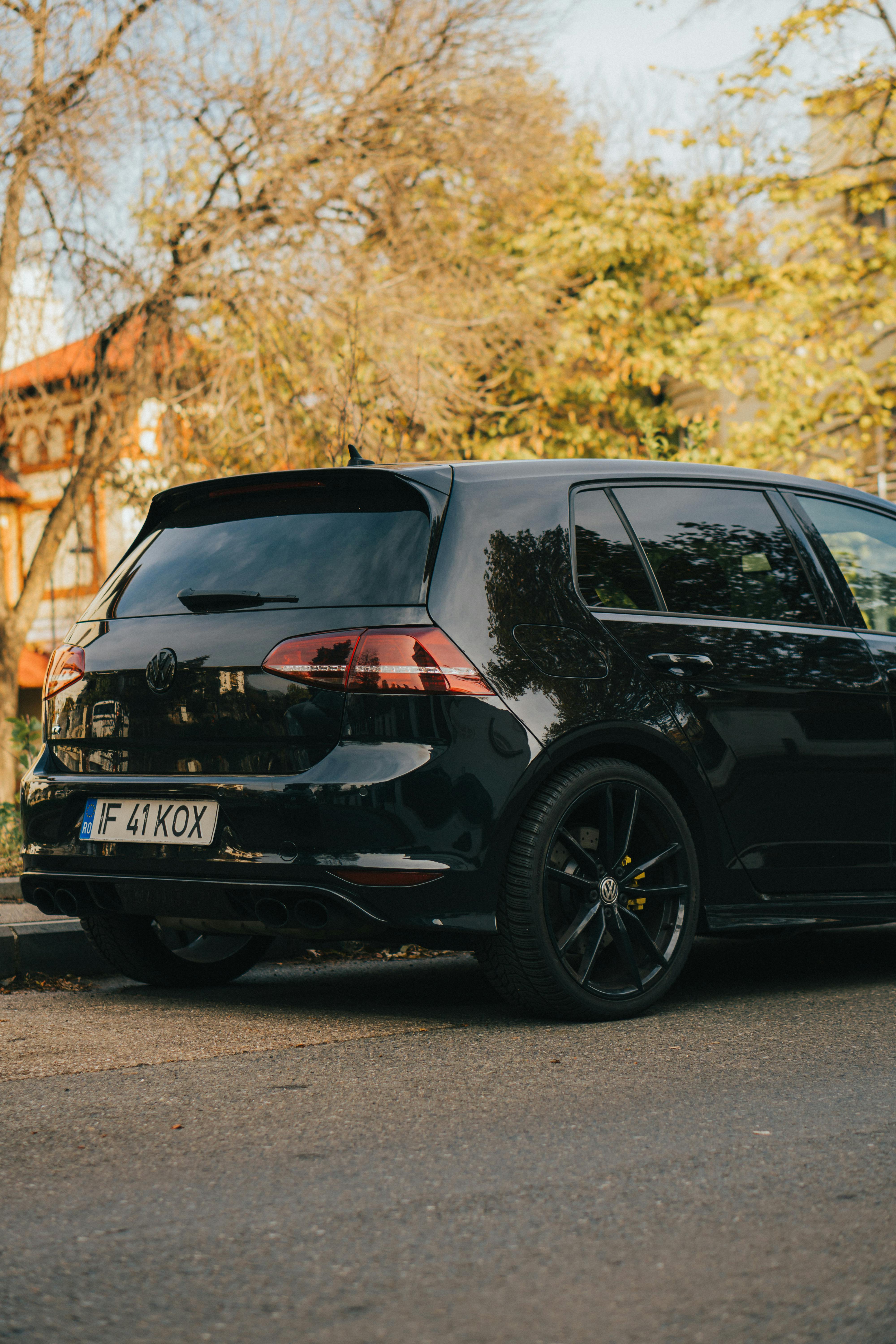 Back View of Black Volkswagen Golf · Free Stock Photo