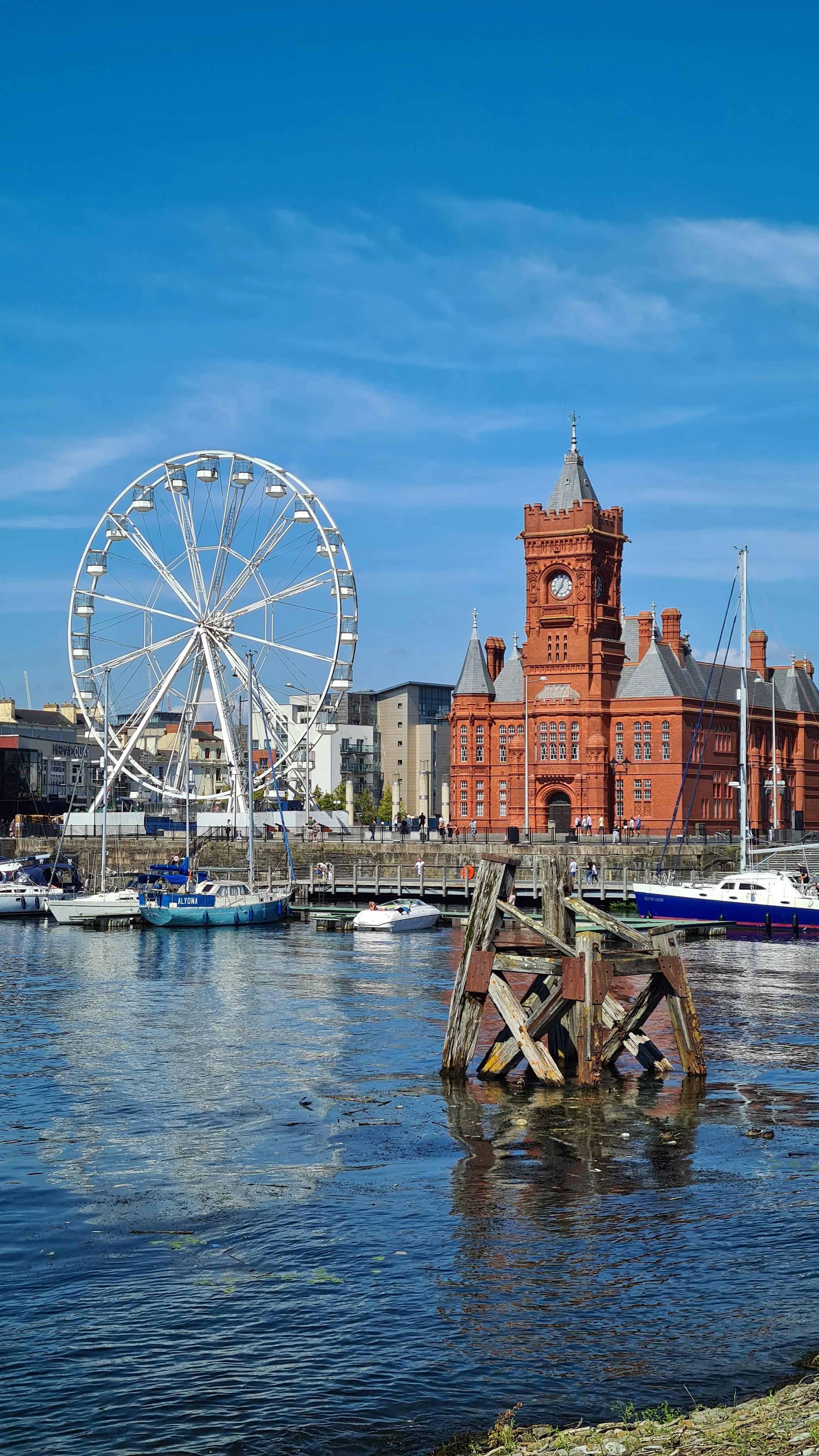Ferris Wheel by the River in Cardiff · Free Stock Photo