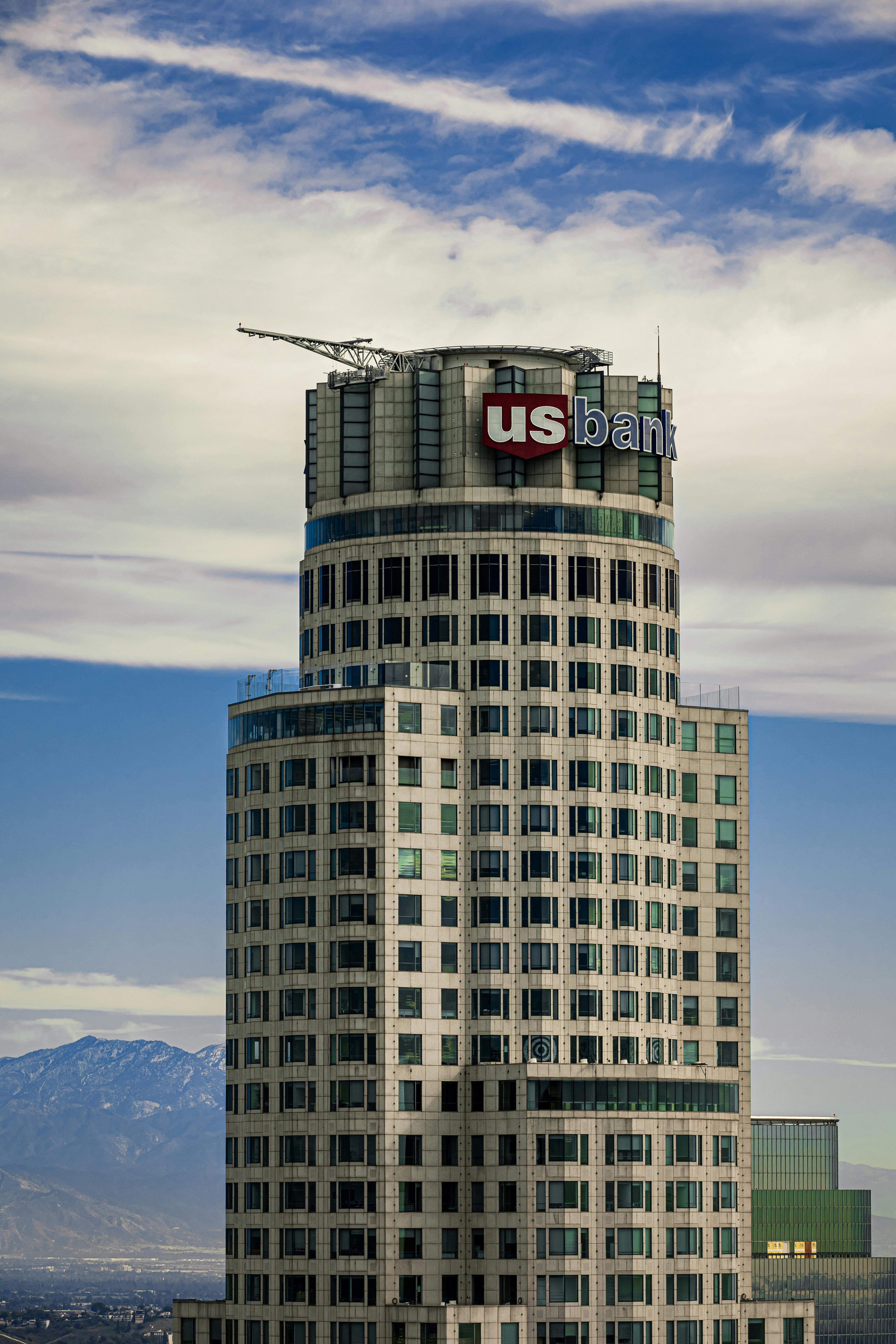 Bank Tower in Los Angeles · Free Stock Photo