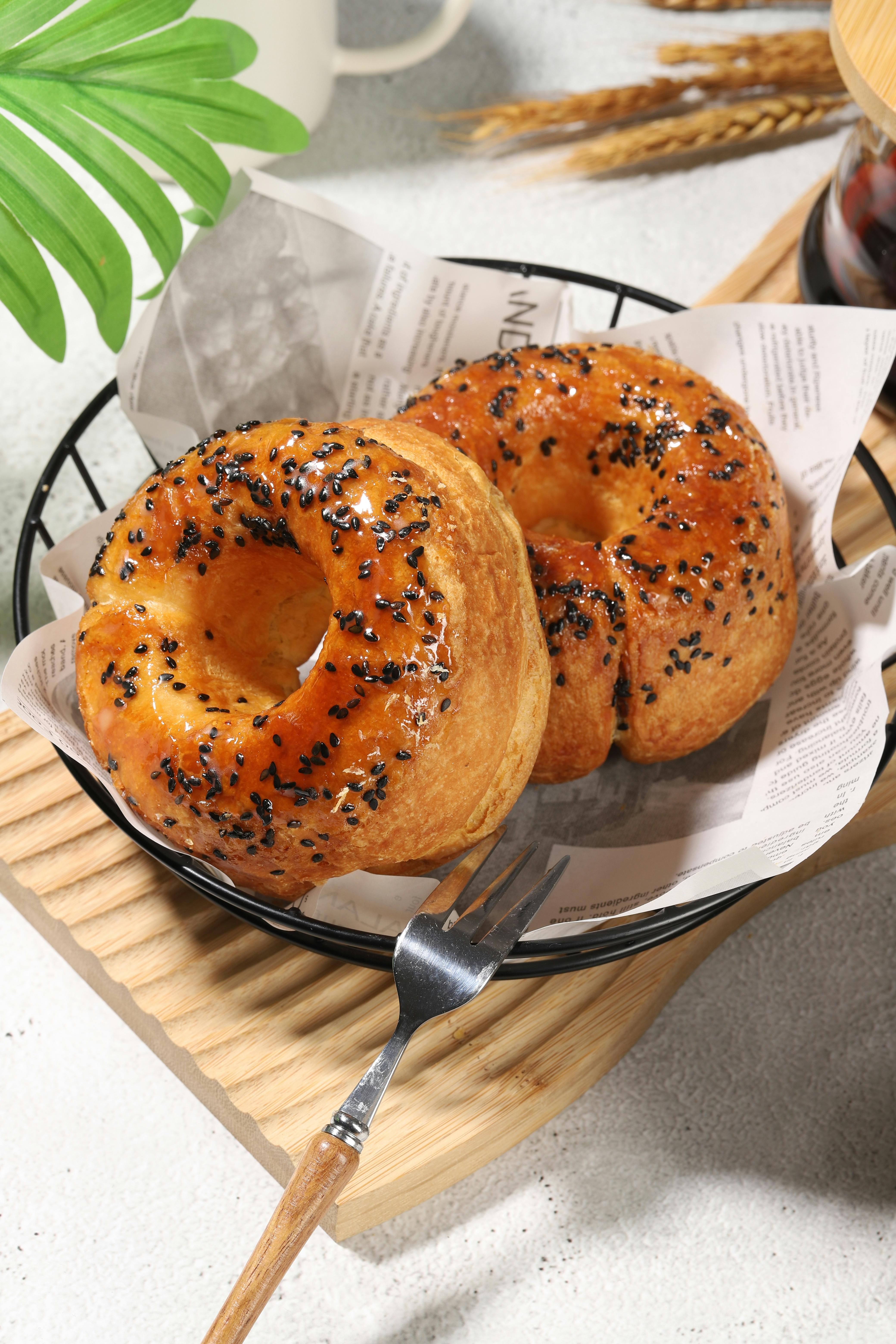 Sweet Bagels in Bowl · Free Stock Photo