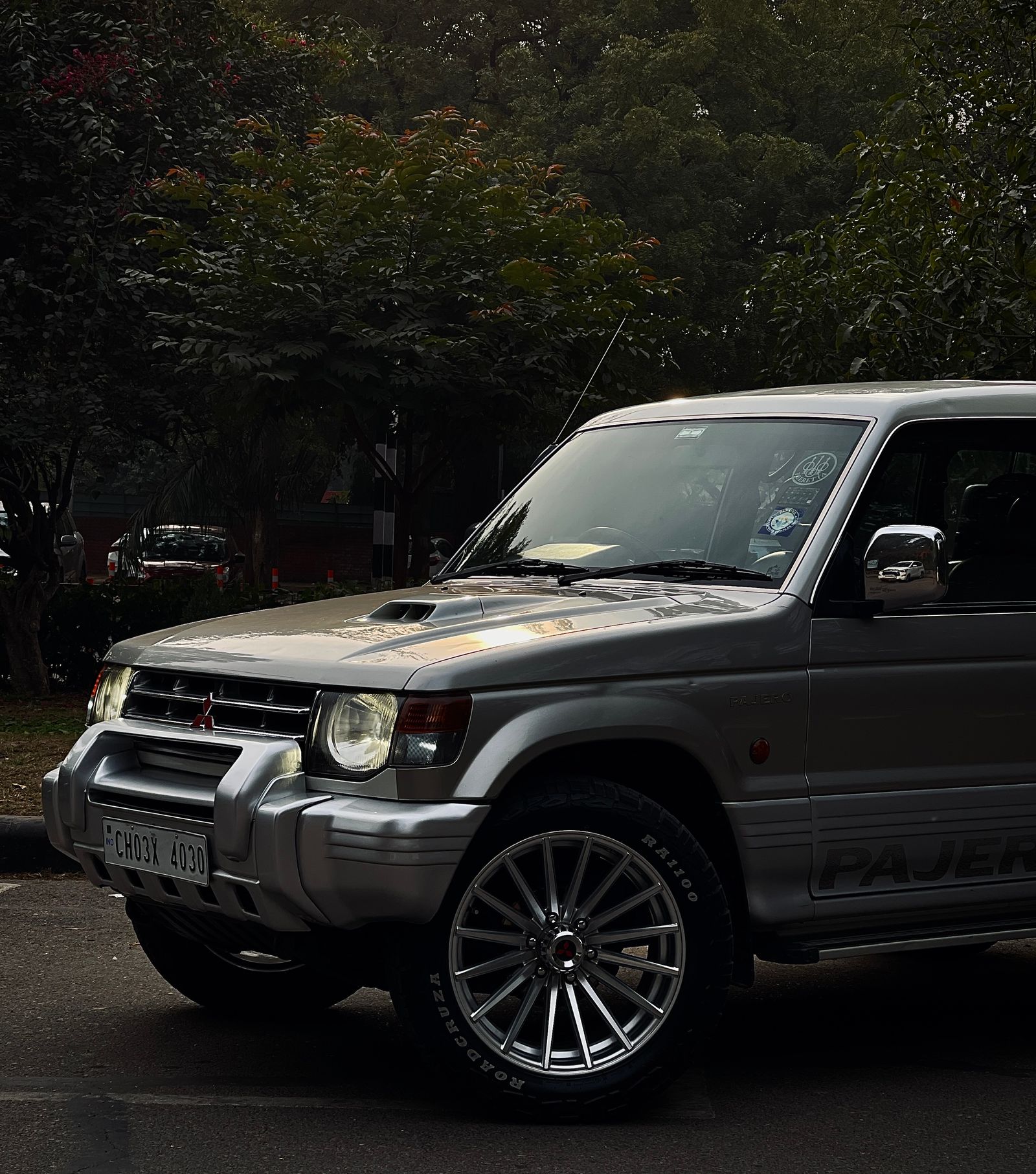 Pajero Photos, Download The BEST Free Pajero Stock Photos & HD Images