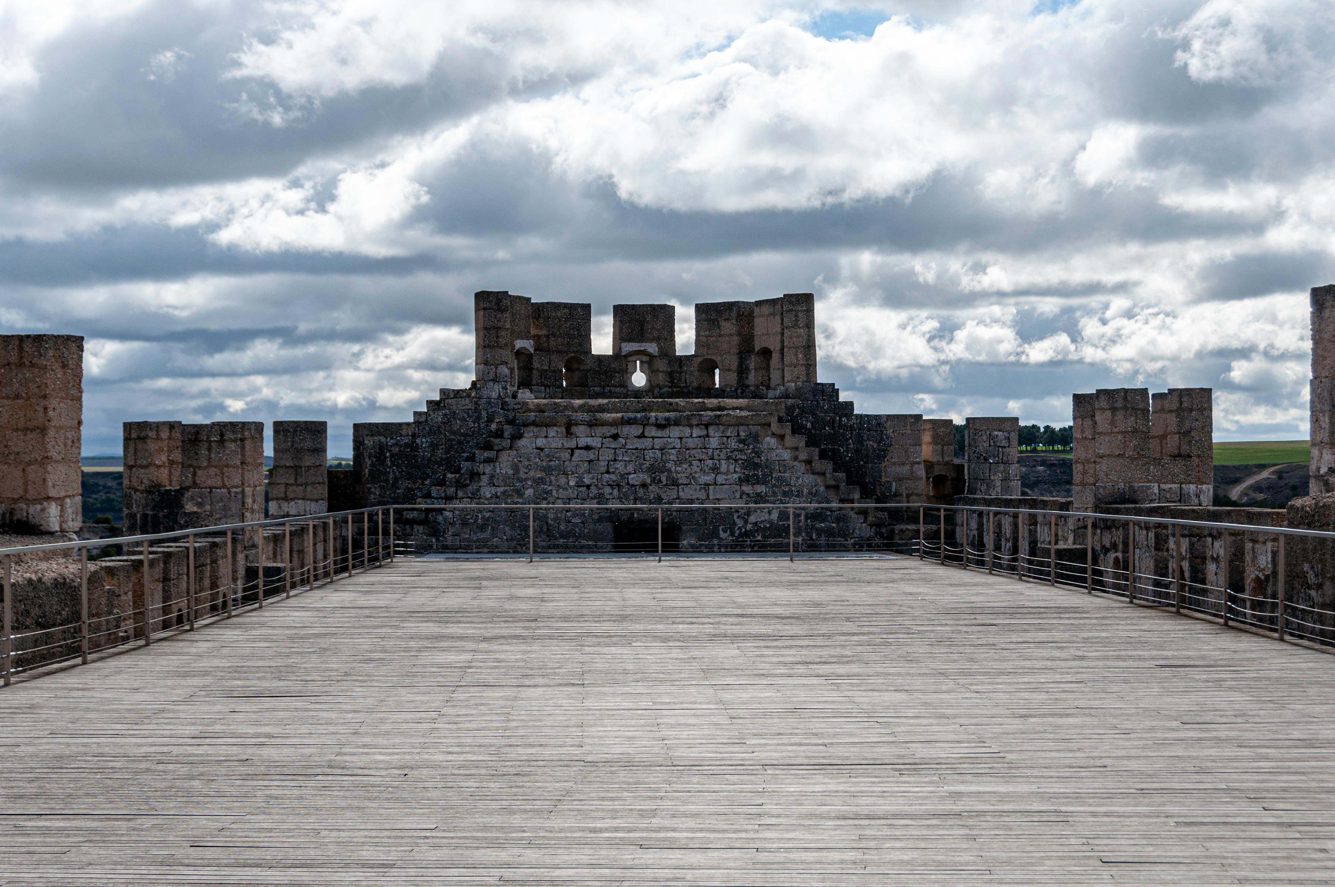 Pavement on Castle Wall · Free Stock Photo