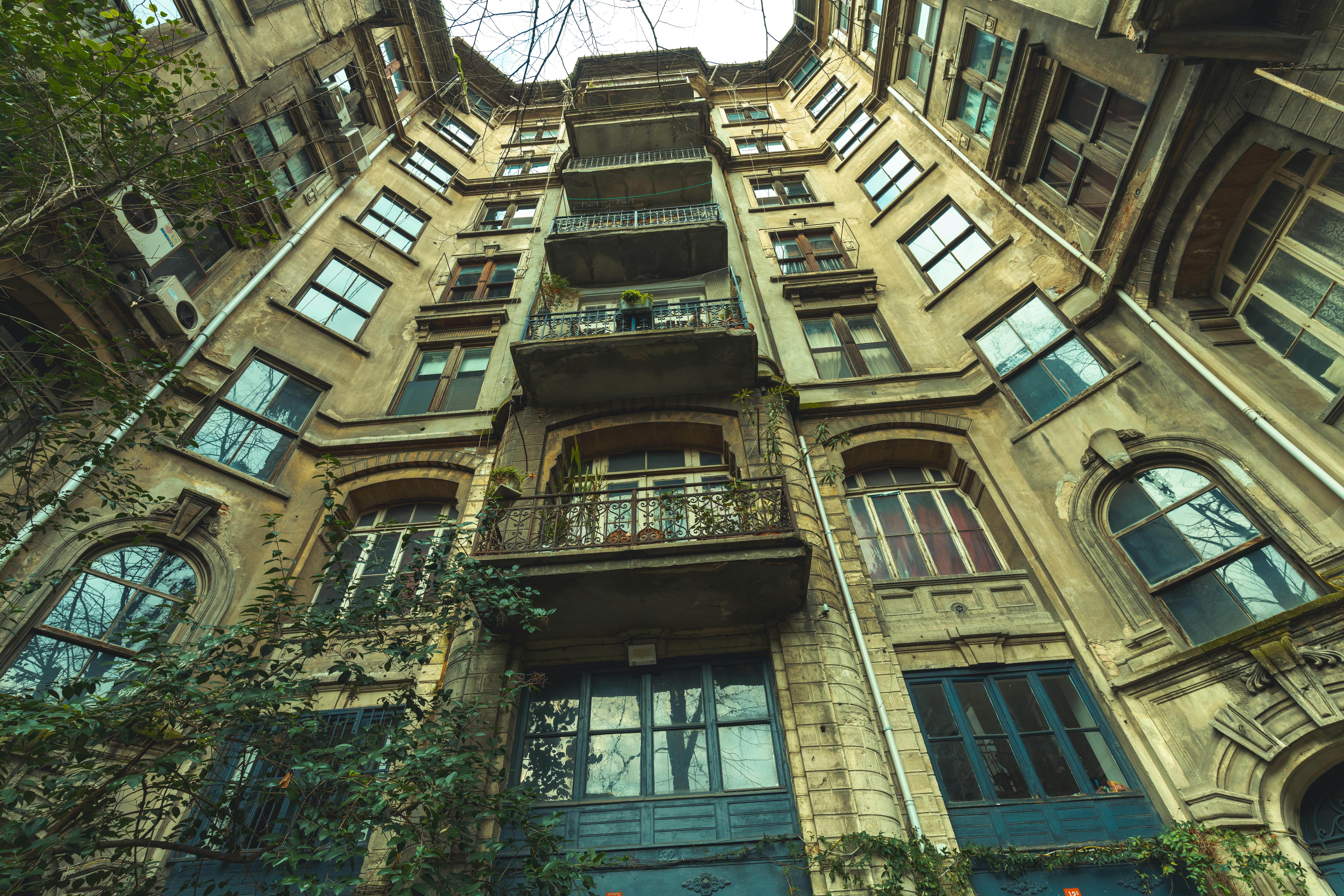 Vintage Residential Building Wall · Free Stock Photo