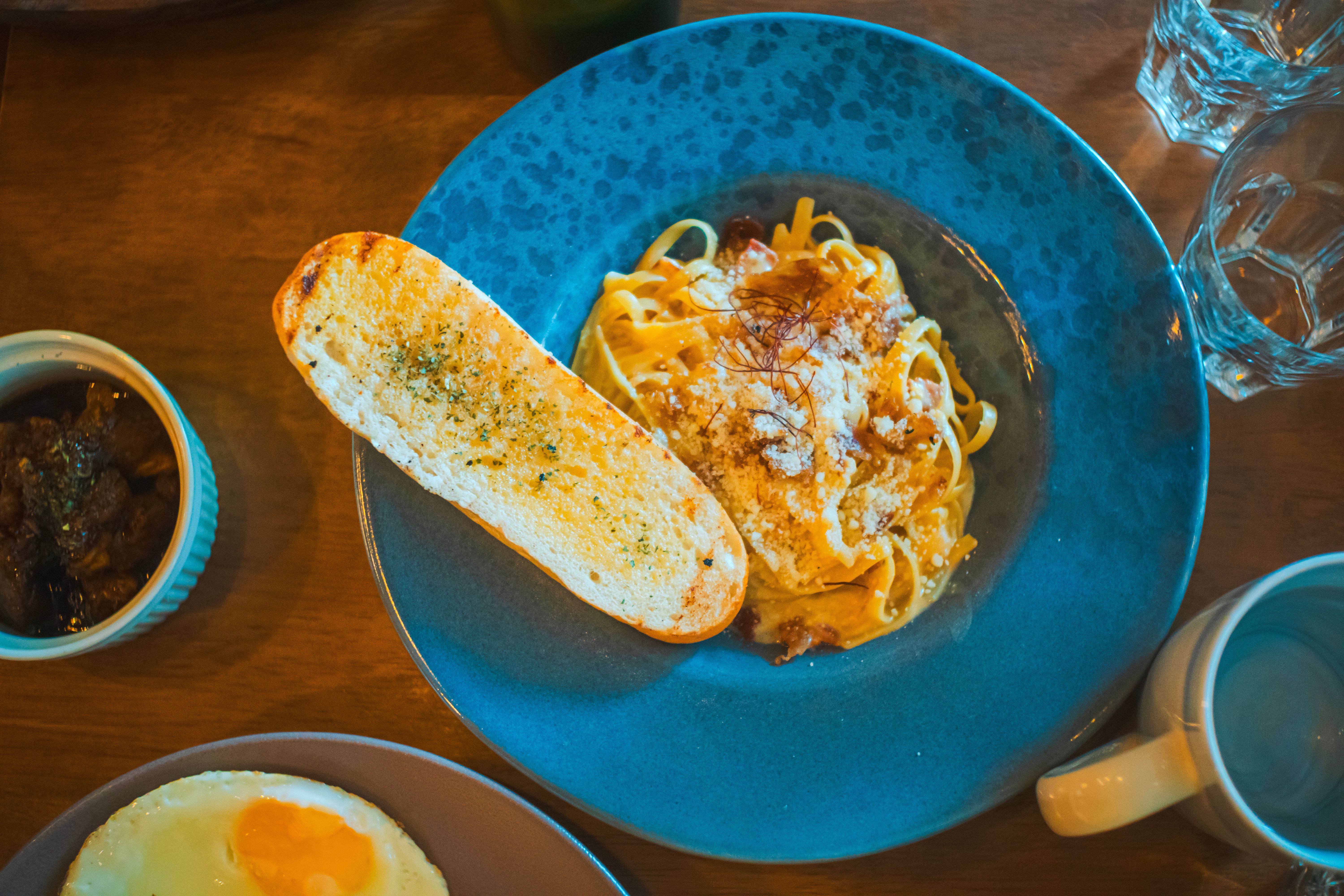 Pasta with Roast Slice of Bread · Free Stock Photo