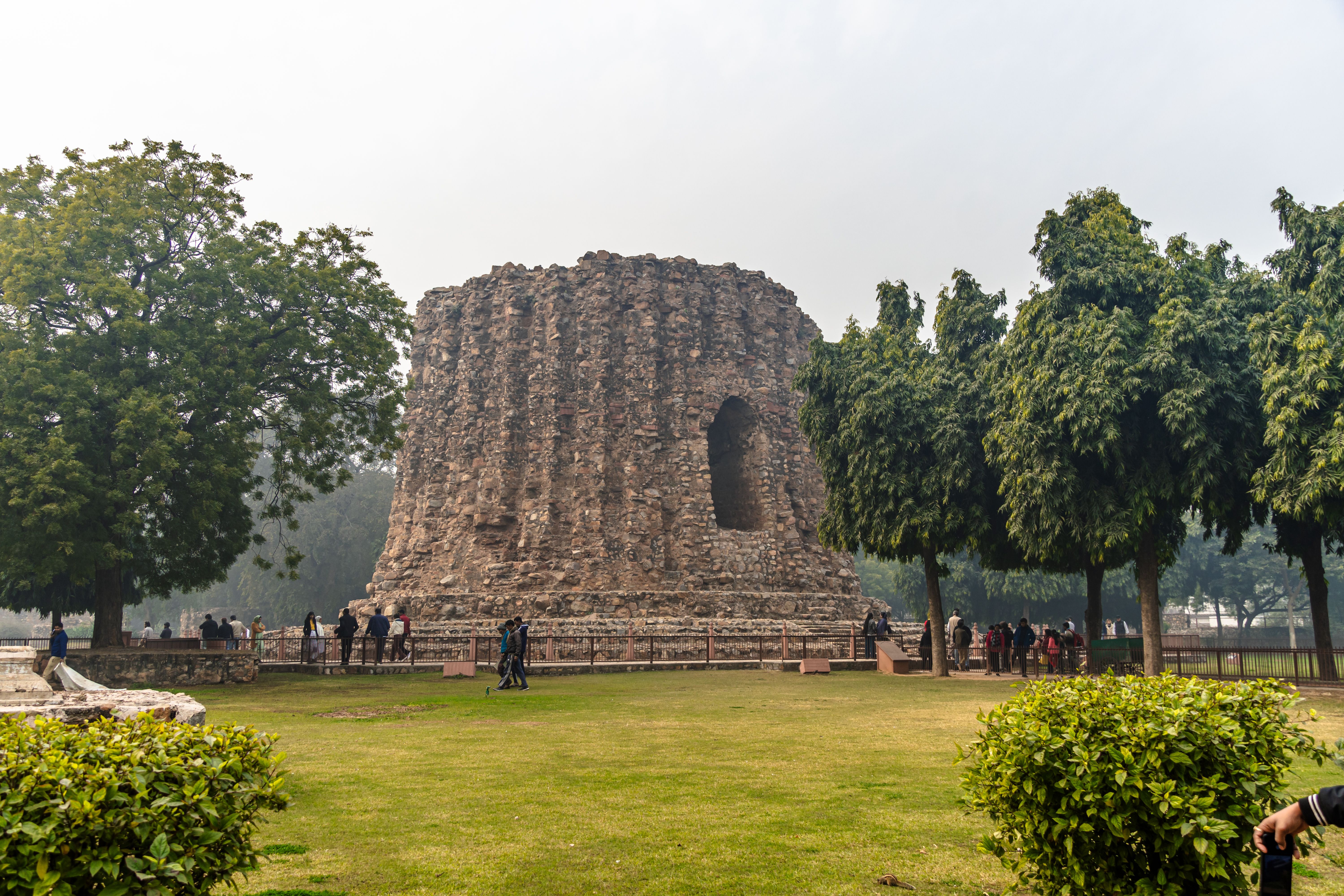 Alai Minar Tower in New Delhi · Free Stock Photo