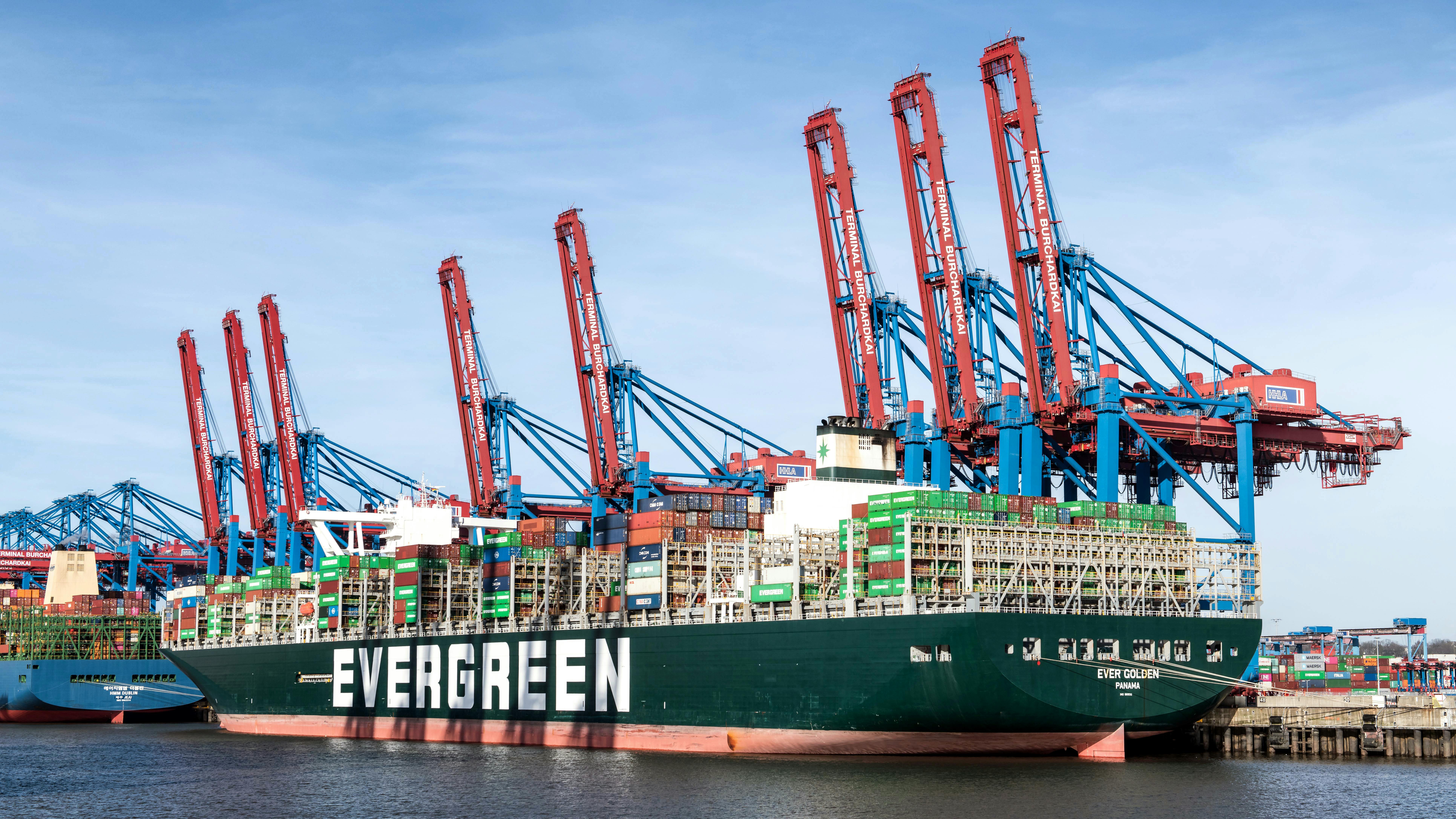 Evergreen Container Ship in Port in Hamburg, Germany · Free Stock Photo