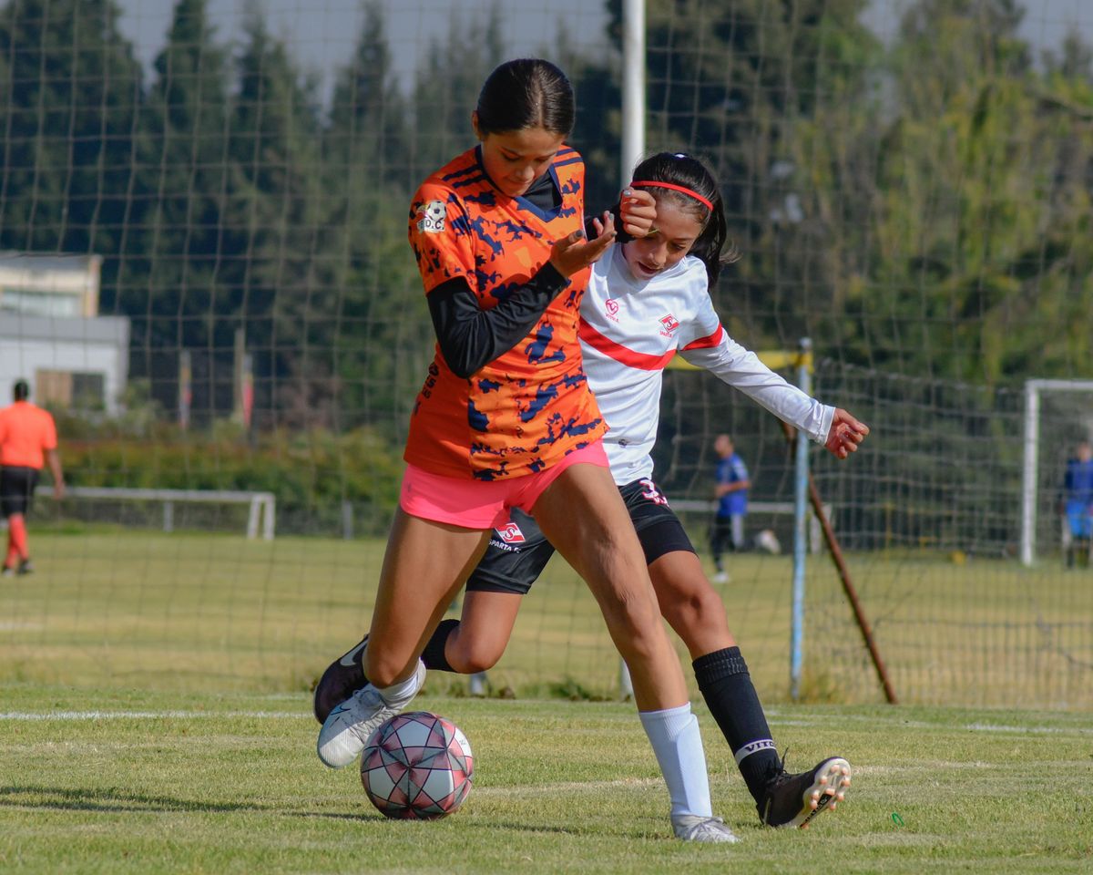 Girls Football Photos, Download The BEST Free Girls Football Stock ...
