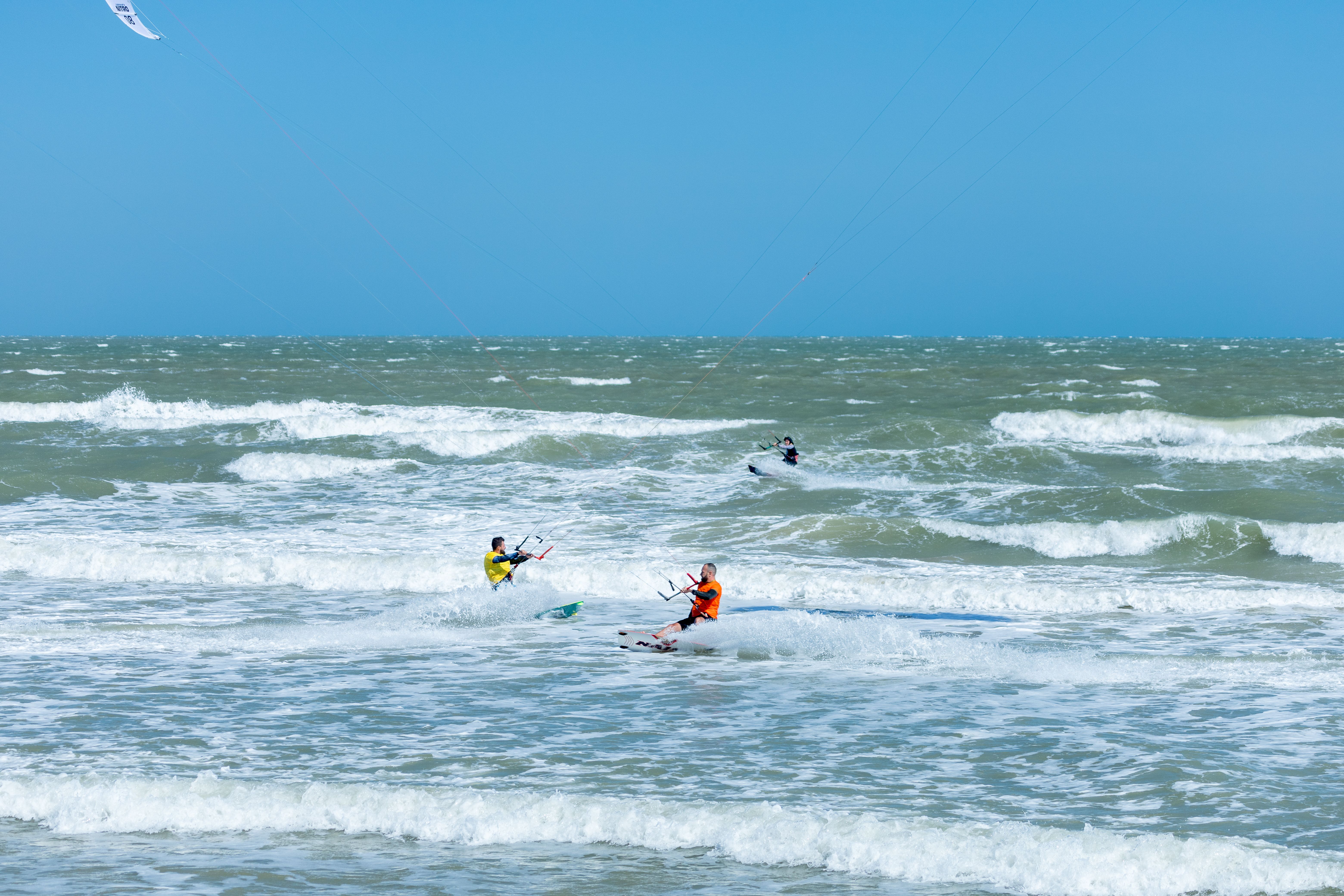 Kitesurfing People on the Sea · Free Stock Photo
