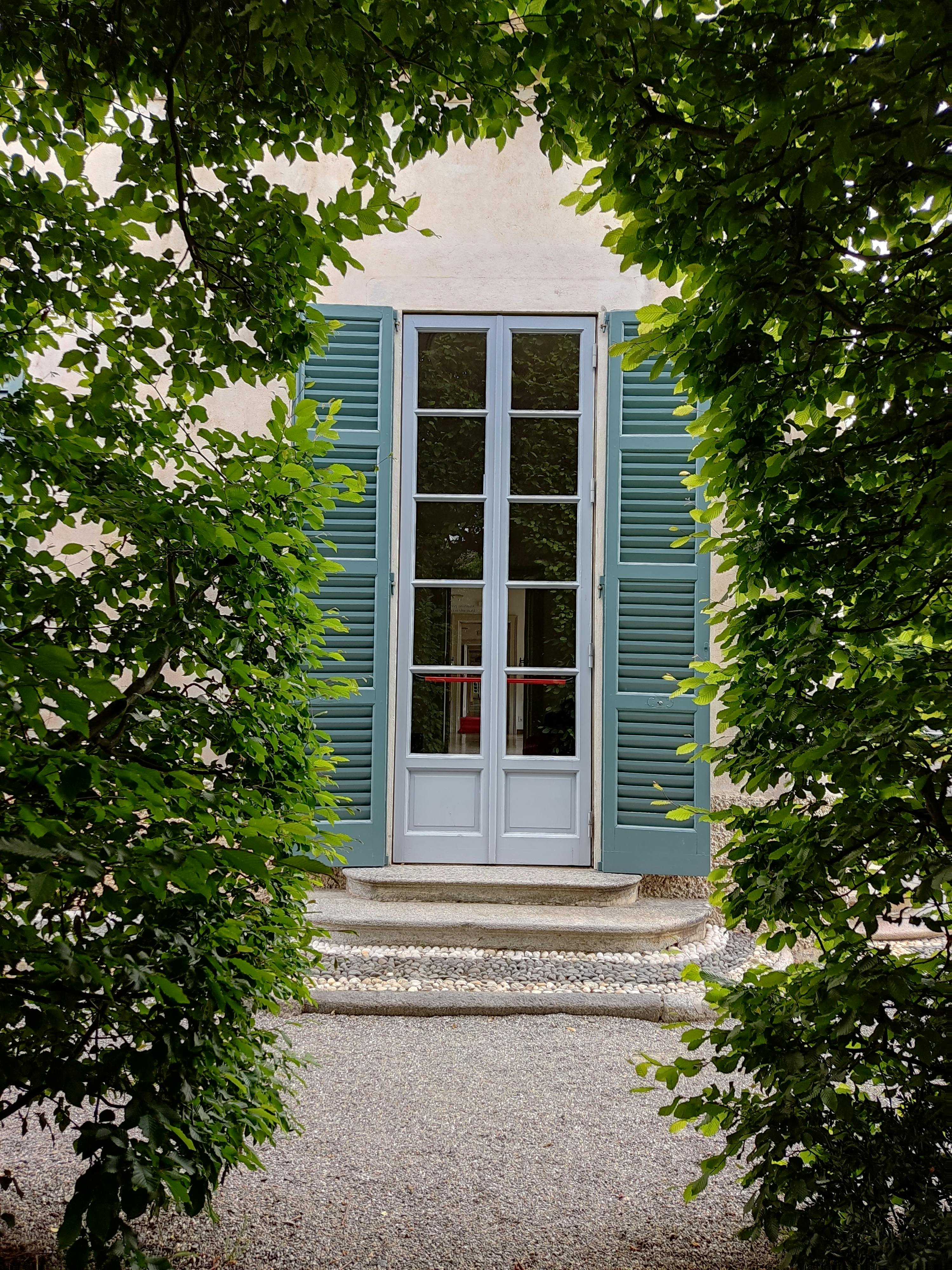 Backdoor of Rural House · Free Stock Photo