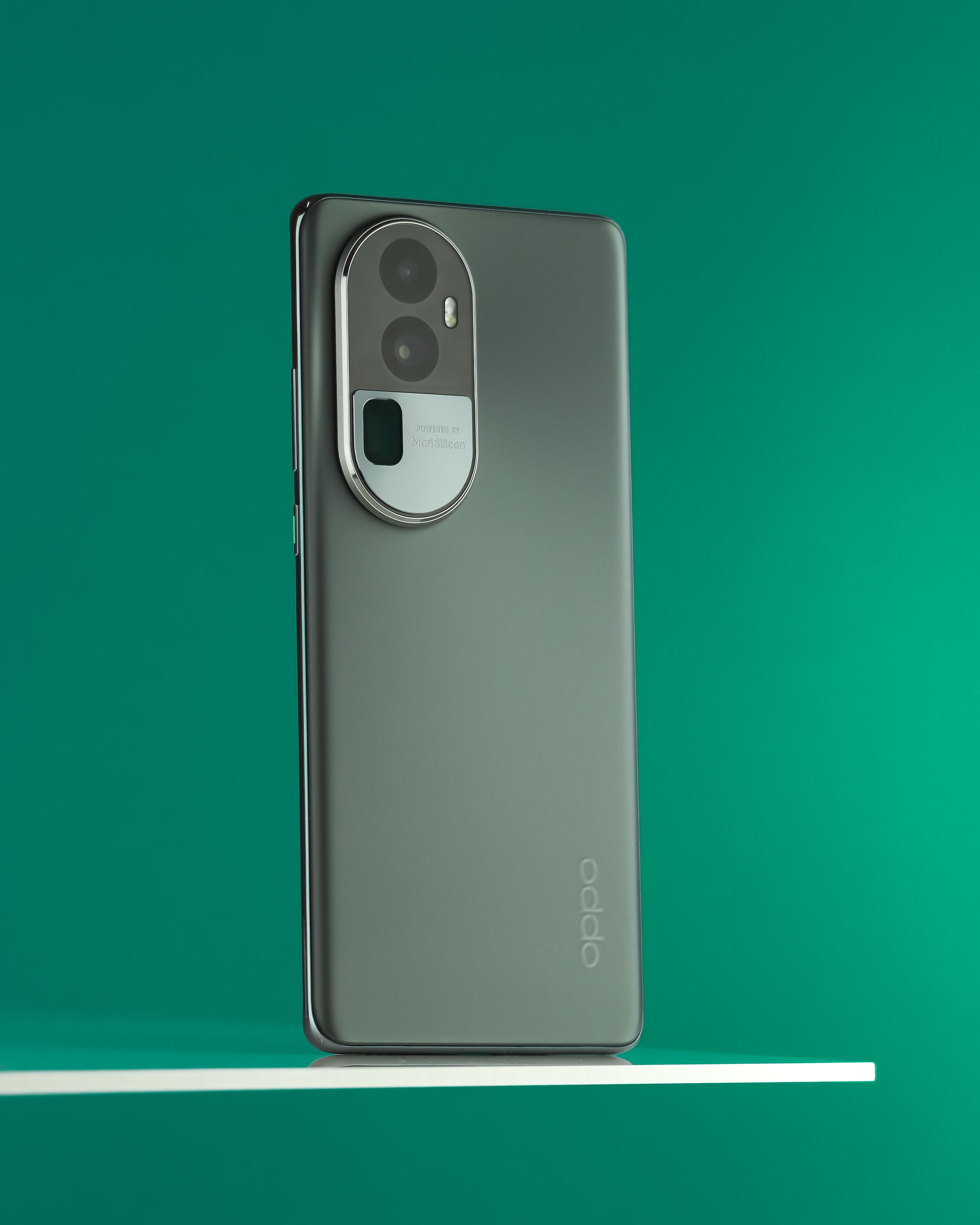 Smartphone on Green Background · Free Stock Photo