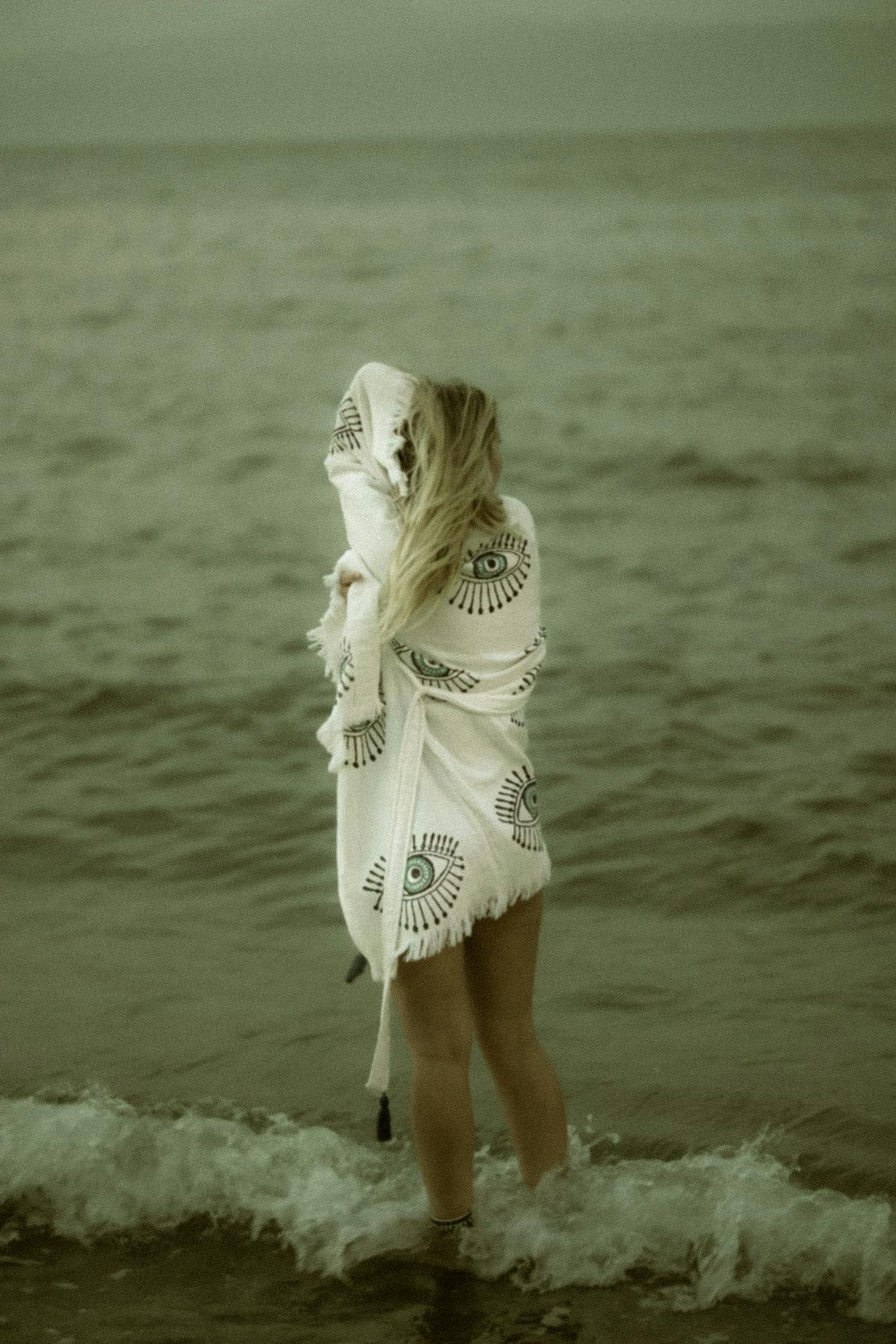 Beach Model Photos, Download The BEST Free Beach Model Stock Photos ...