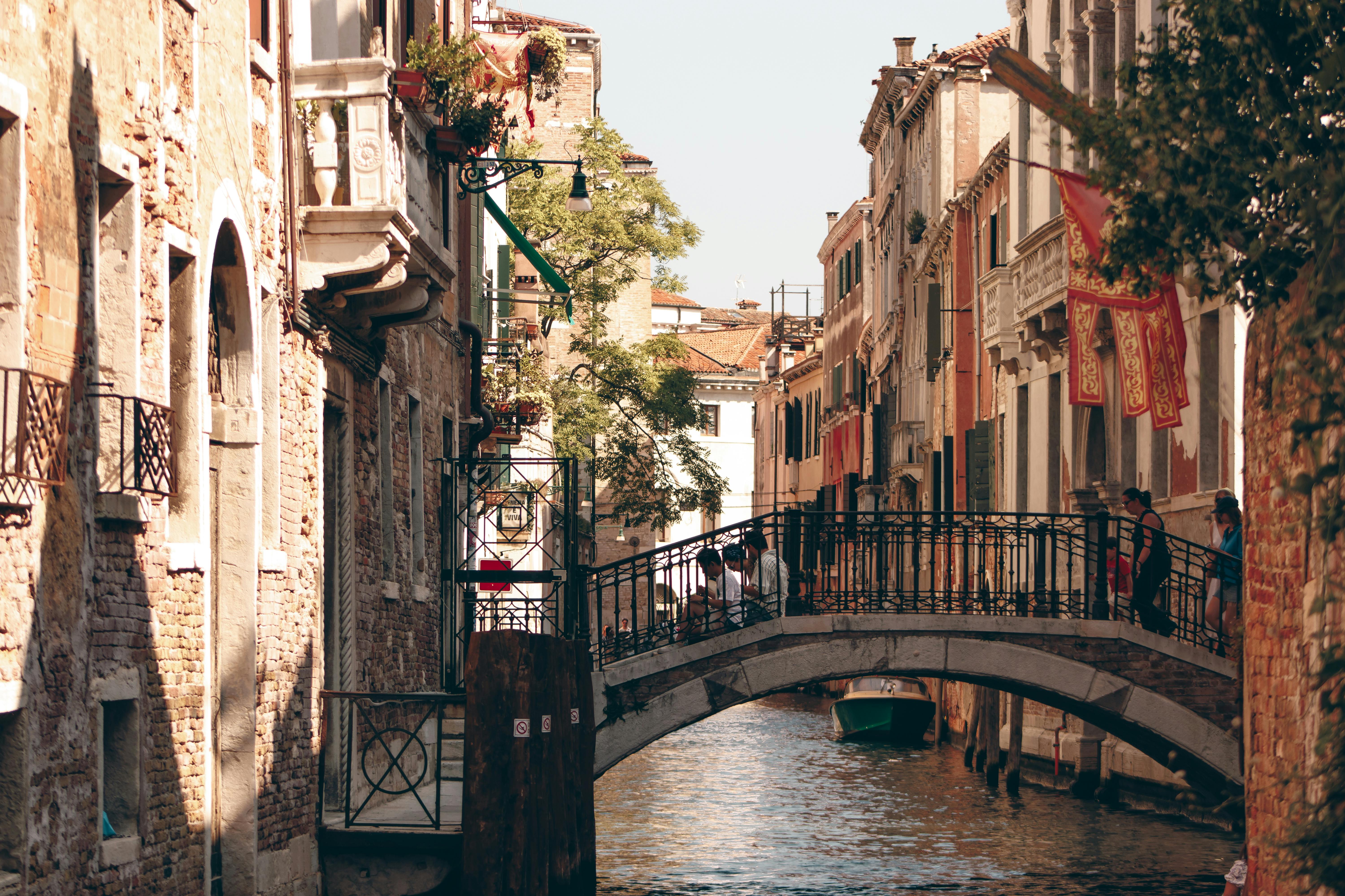 Footbridge over Canal in Venice, Italy · Free Stock Photo