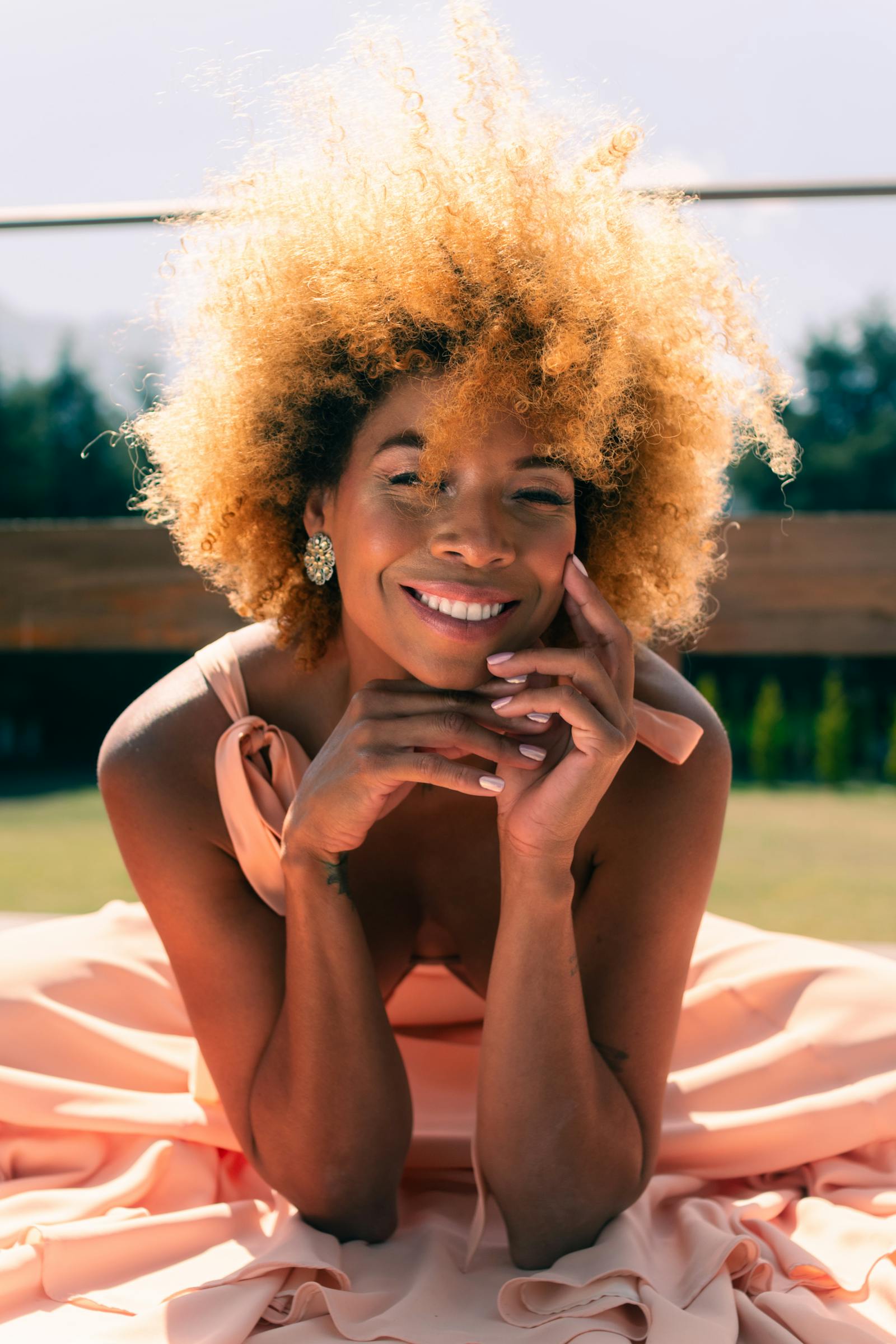 Peach Model Photos, Download The BEST Free Peach Model Stock Photos ...