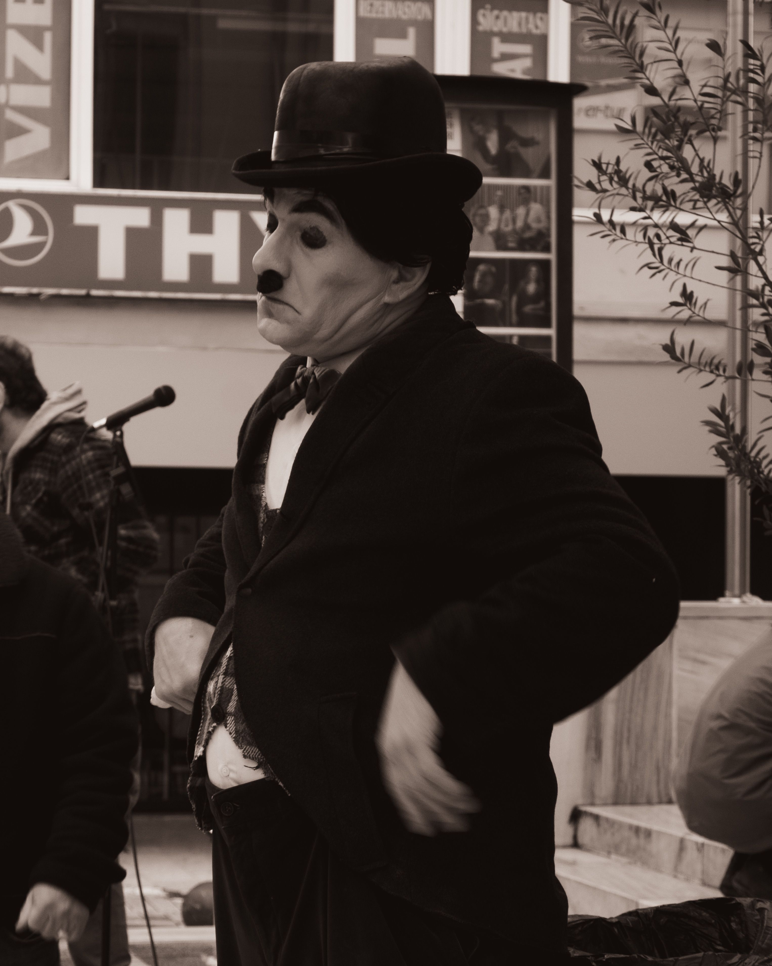 Mime on a Street in Black and White · Free Stock Photo