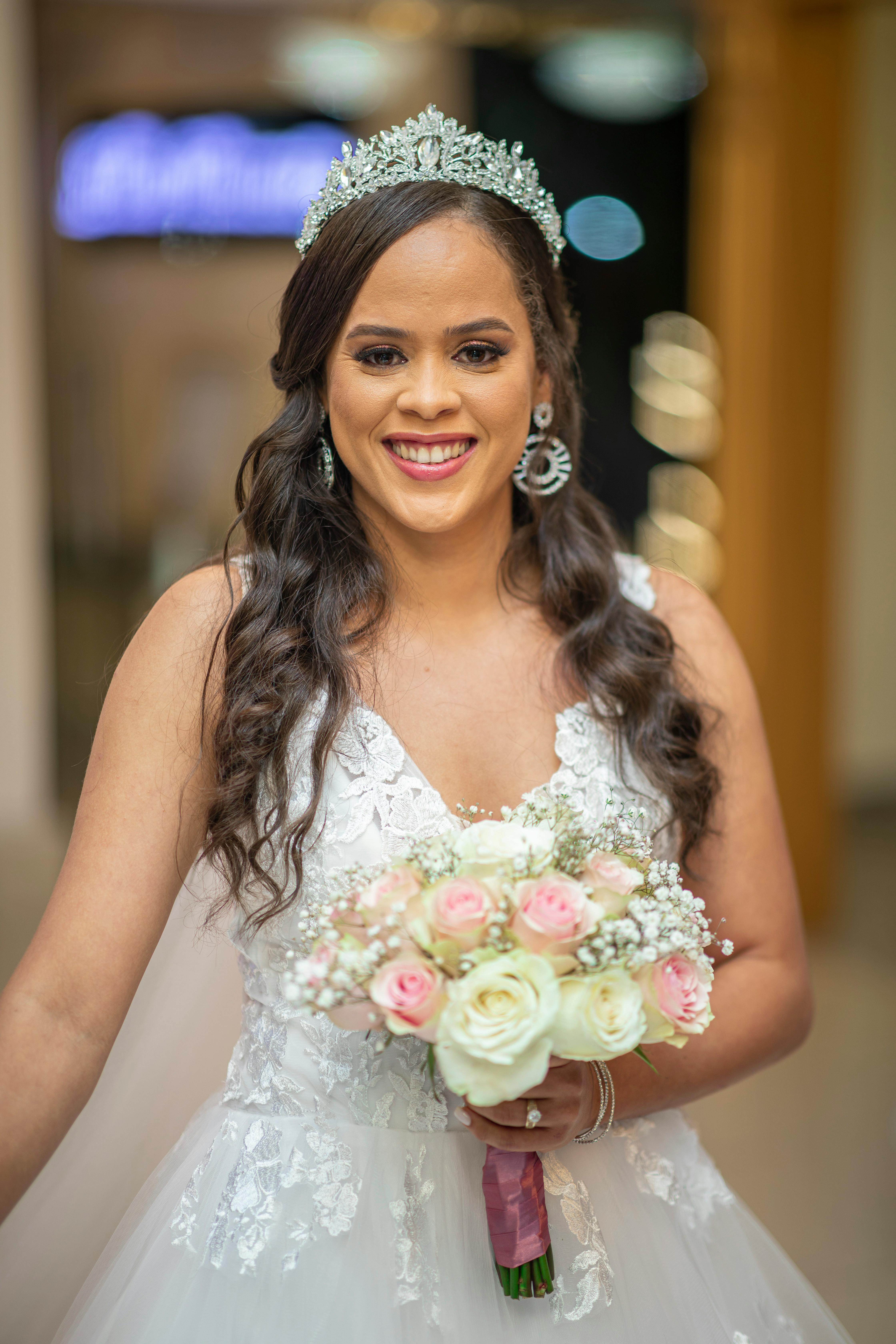 Foto de stock gratuita sobre #interior, accesorios de novia, alegre ...