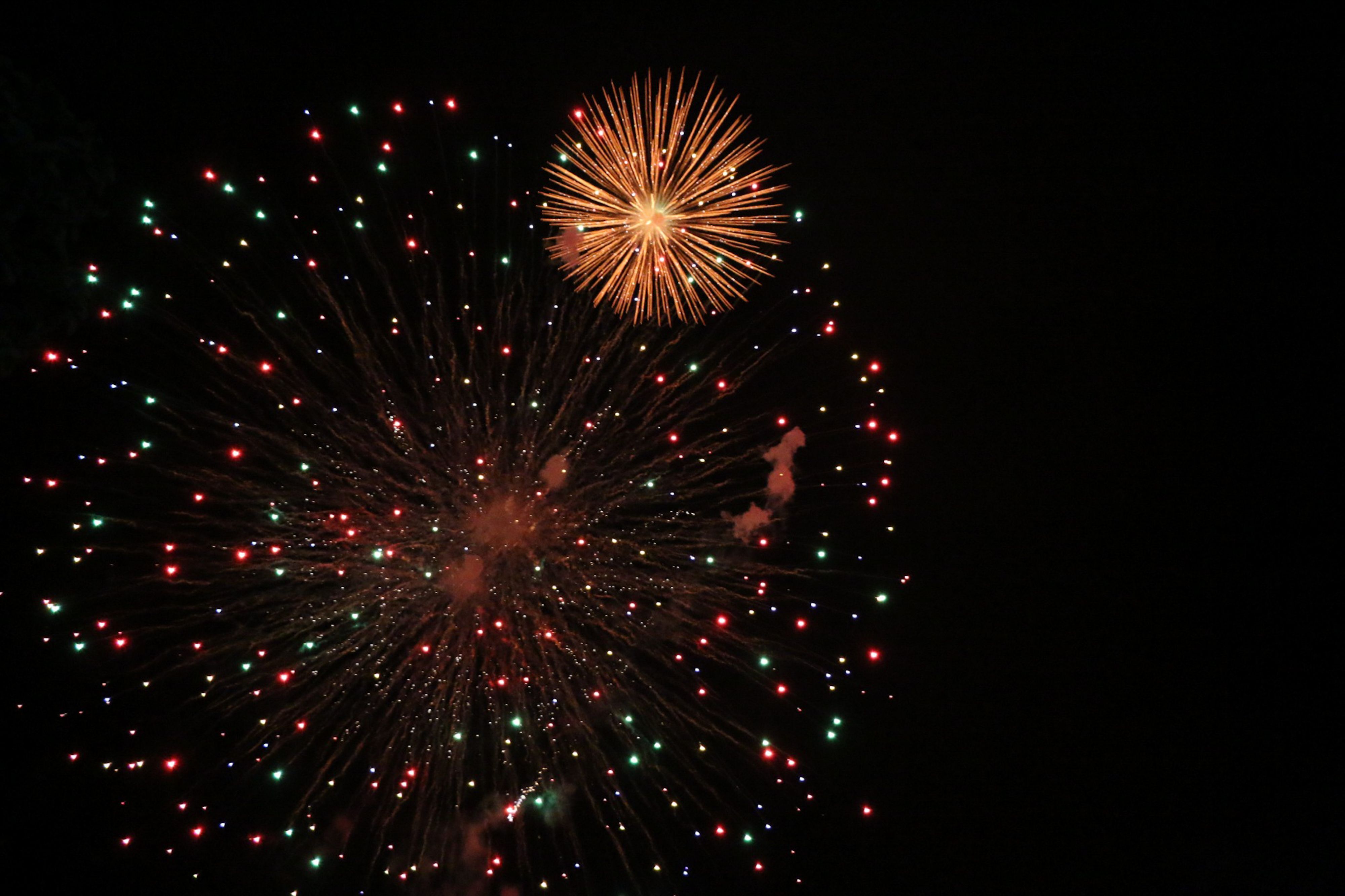 Fireworks on Night Sky · Free Stock Photo