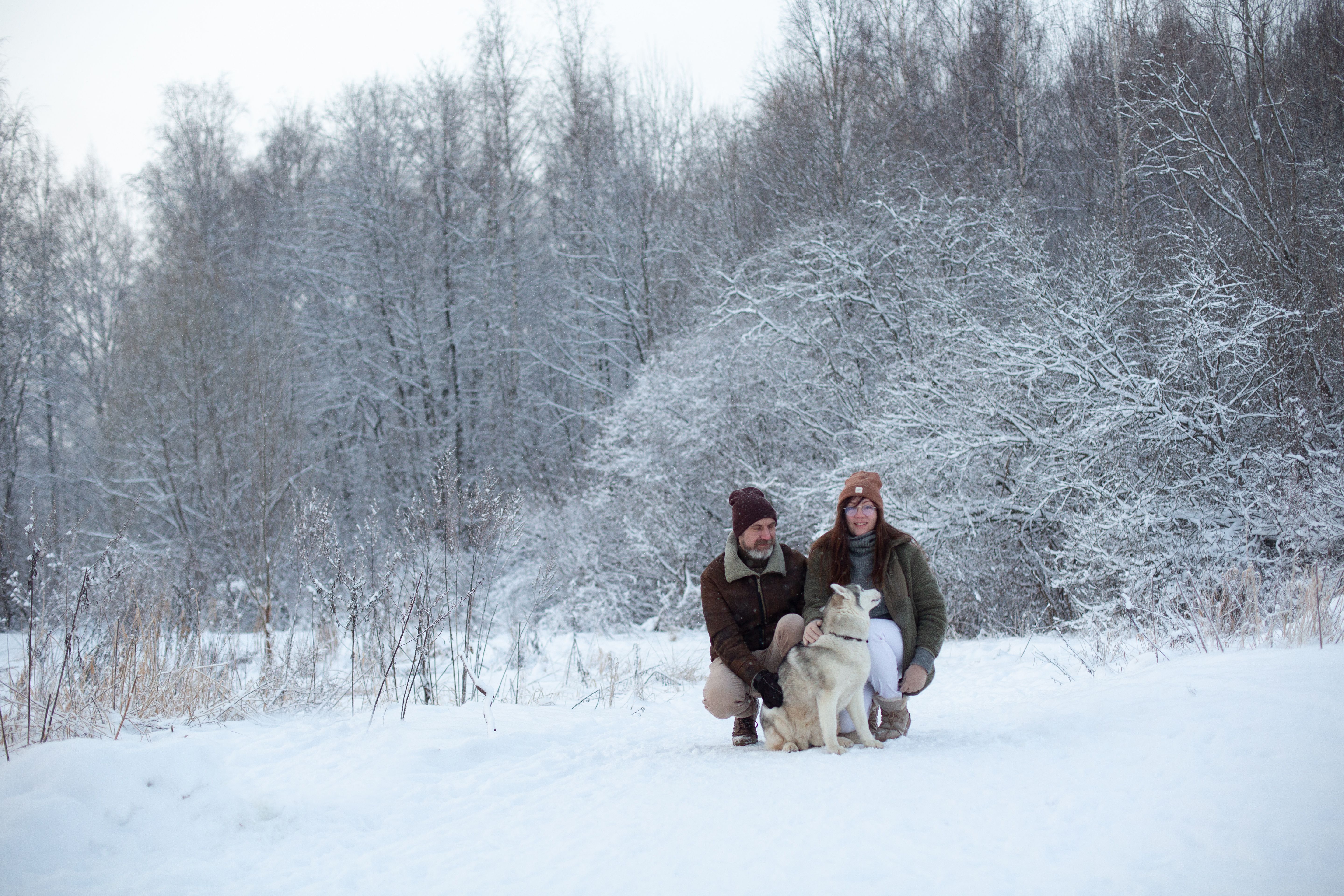 People In Winter Clothing Photos, Download The BEST Free People In ...