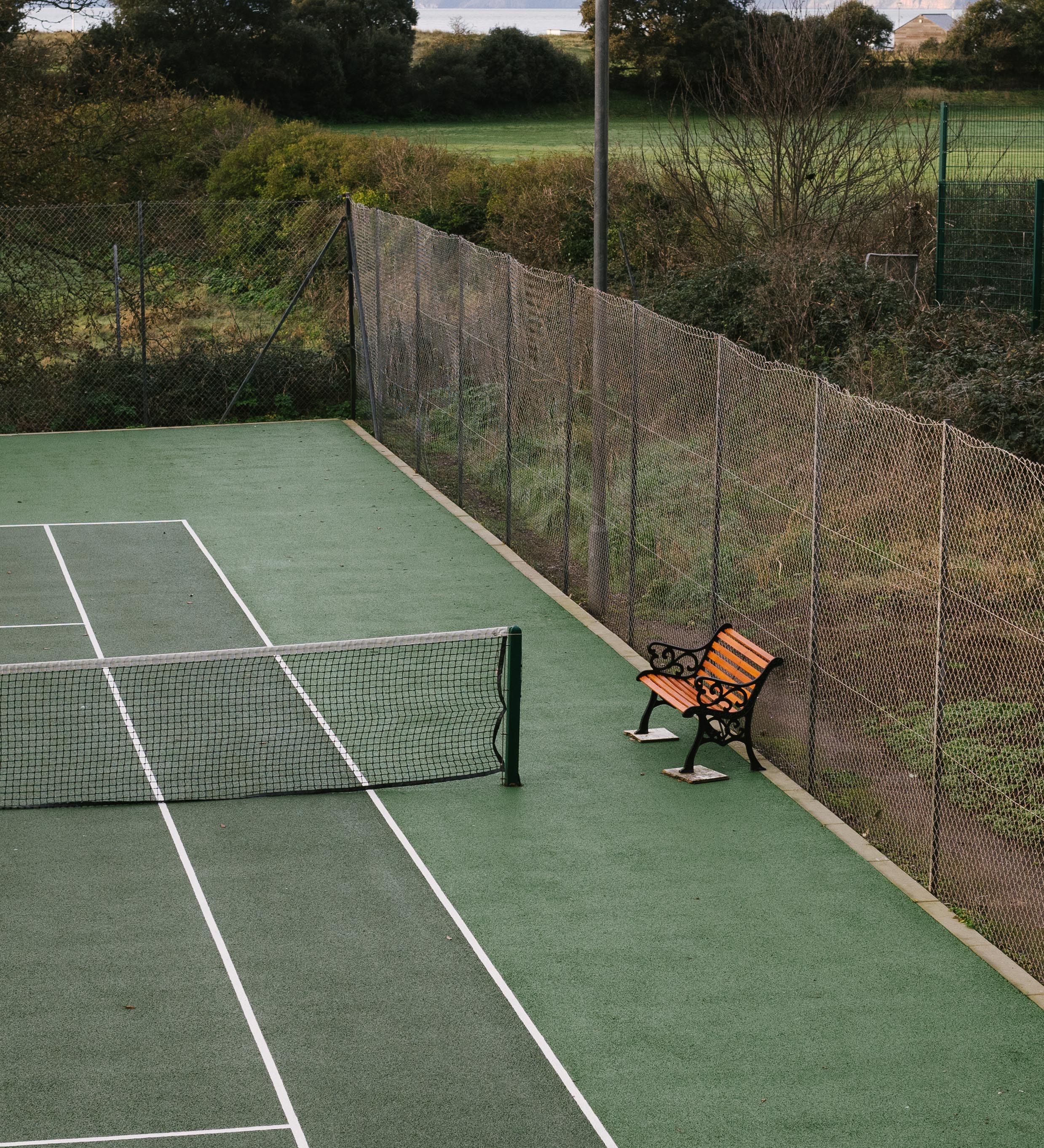 Bench on Side of Tennis Court · Free Stock Photo