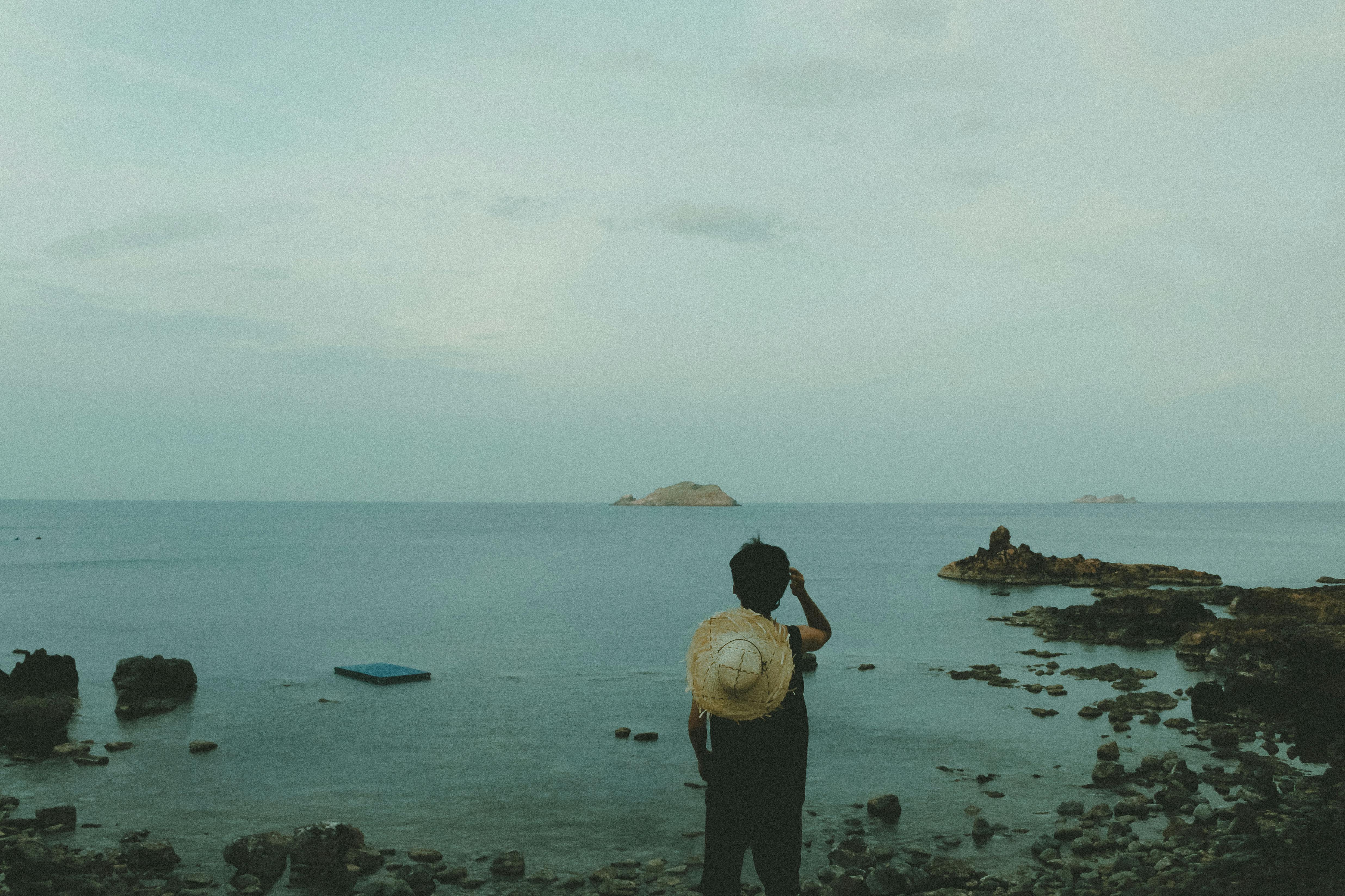 Man Looking at Sea · Free Stock Photo