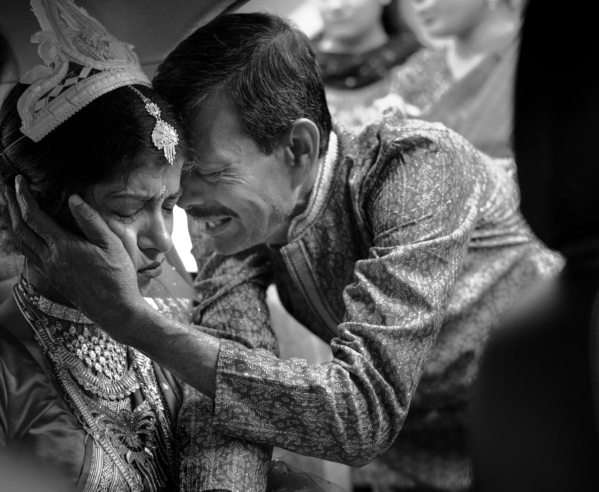 Indian Student Crying Photos, Download The BEST Free Indian Student ...