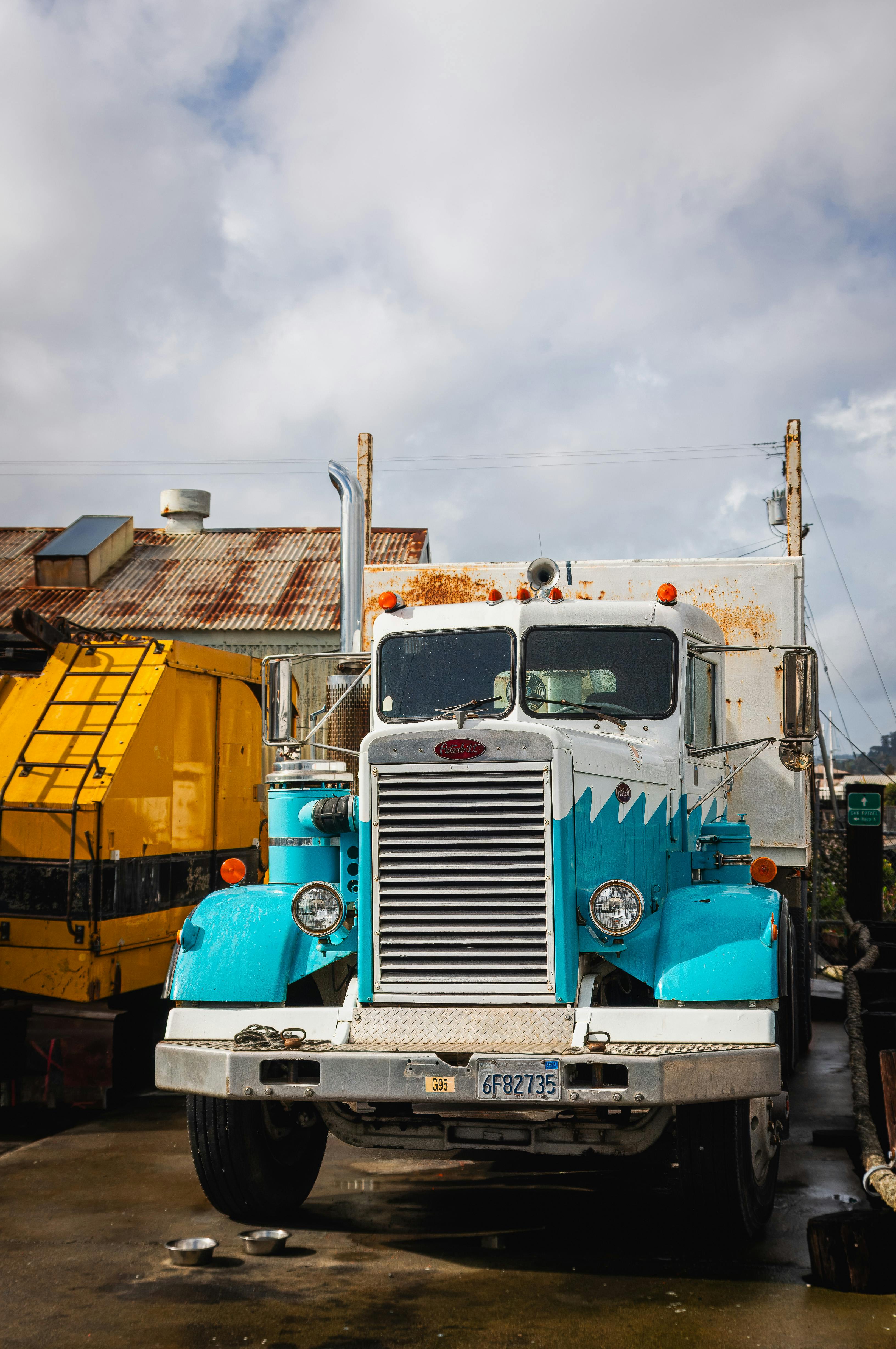 Needle Nose Peterbilt For Sale Used 2013 Peterbilt 389 GLIDER! CAT 6NZ