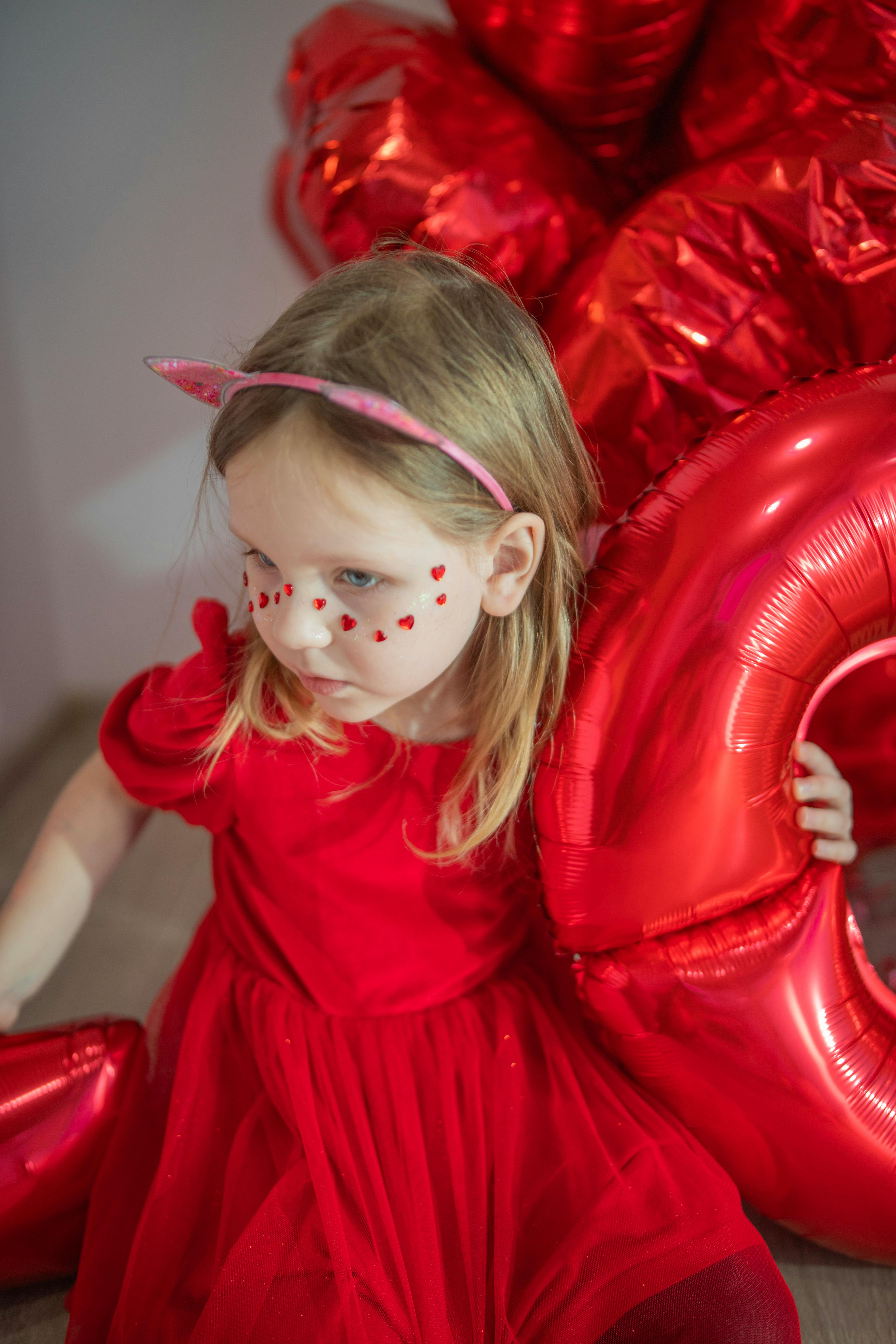 Little Red Balloon Photos, Download The BEST Free Little Red Balloon ...