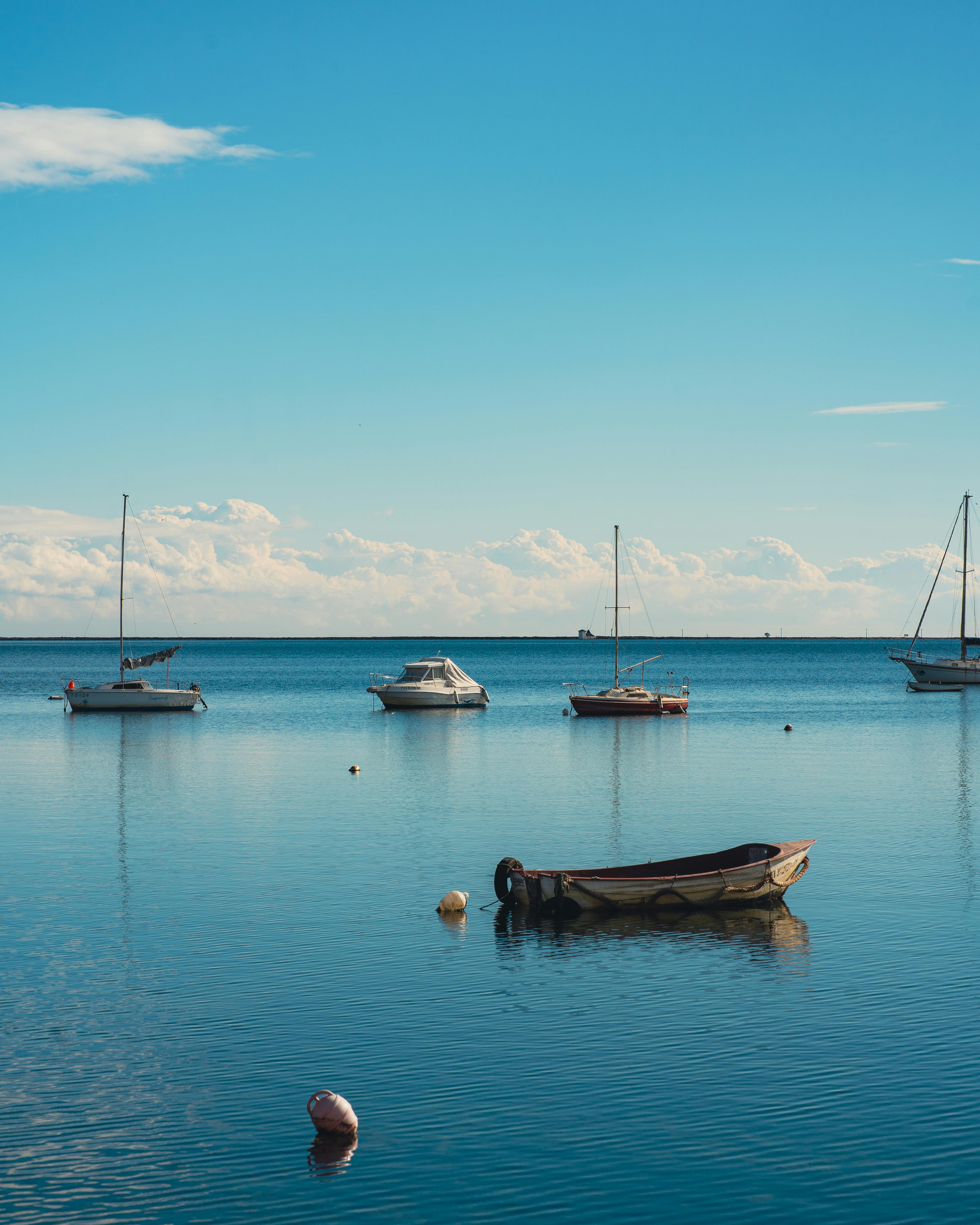 Boat Buffing Photos, Download The BEST Free Boat Buffing Stock Photos ...
